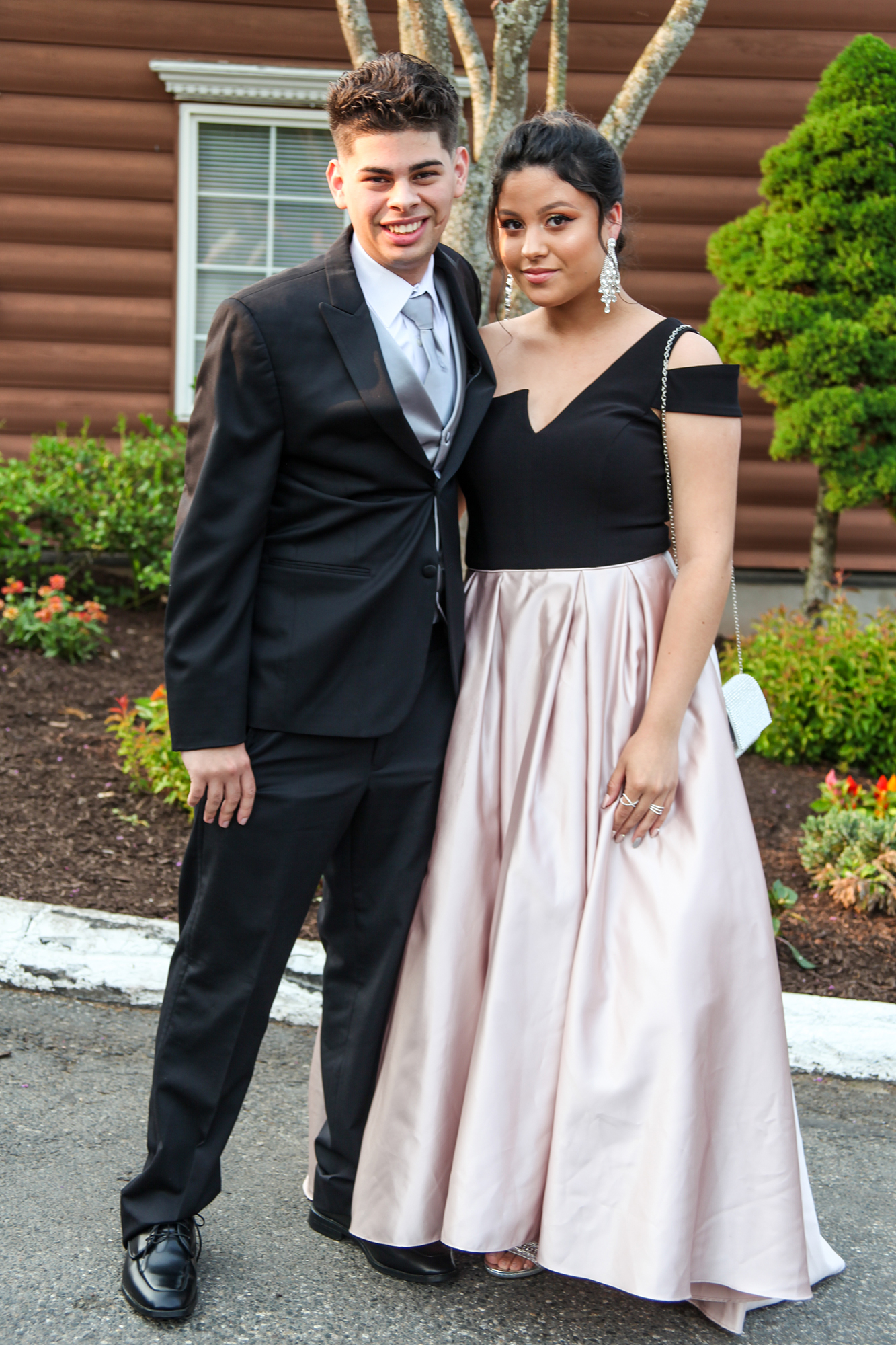 2019 Prom Photos: Chicopee Comp High School Senior prom at The Log ...