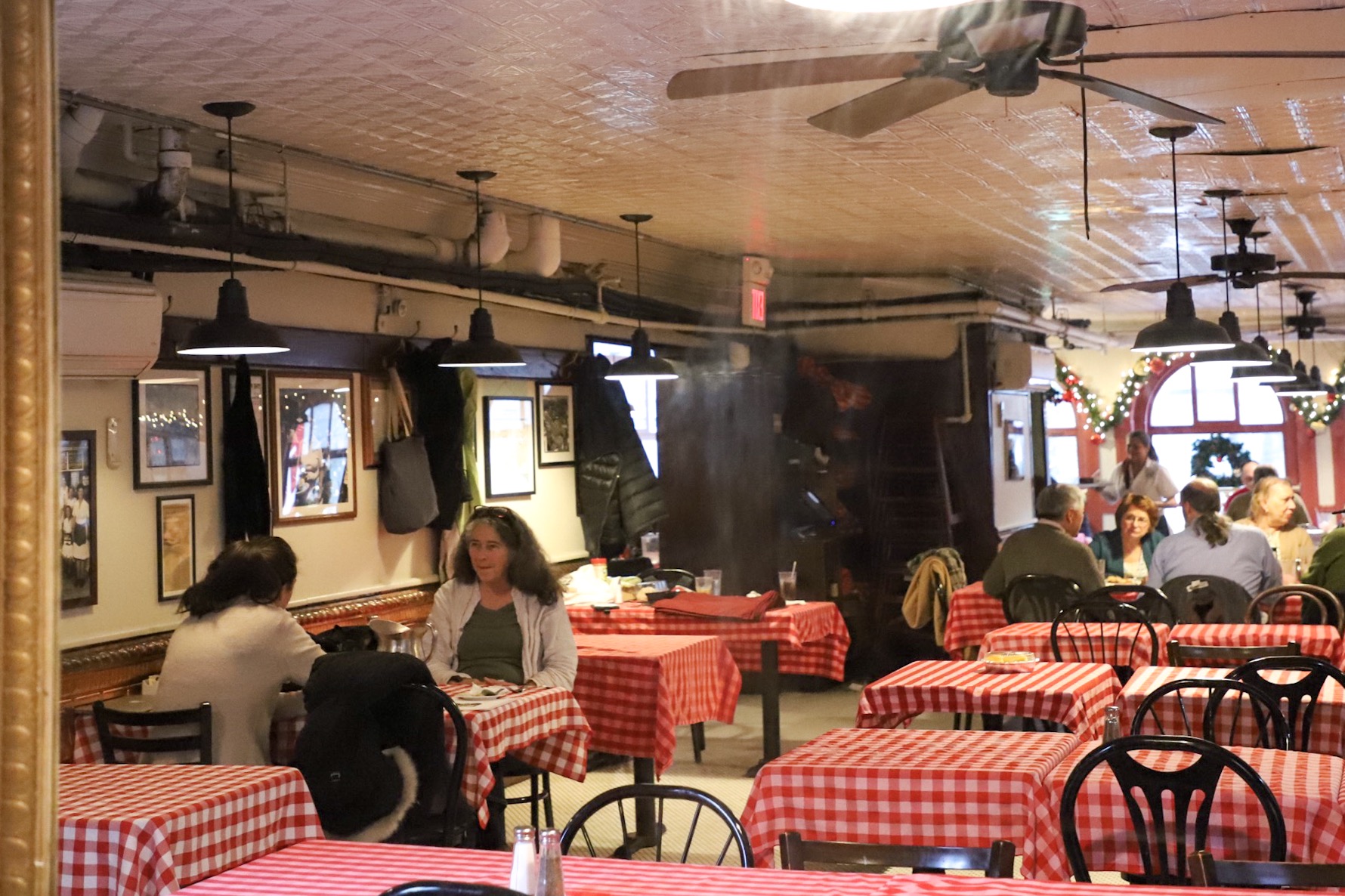 Last look inside Durgin Park, one of Boston’s oldest restaurants, as it ...