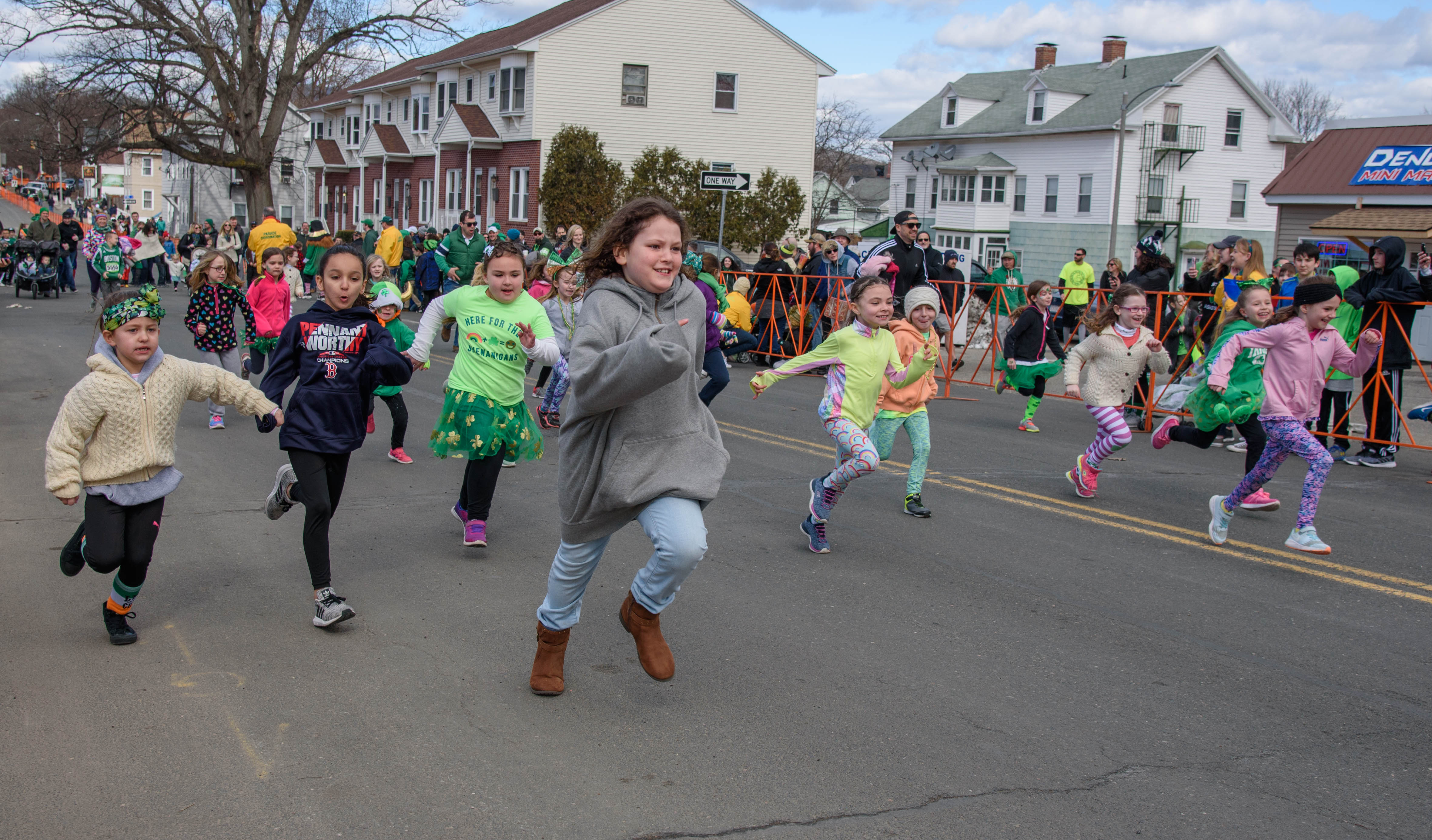 Kids Fun Run, Mummers concert, highlight 2019 Holyoke St. Patrick’s ...