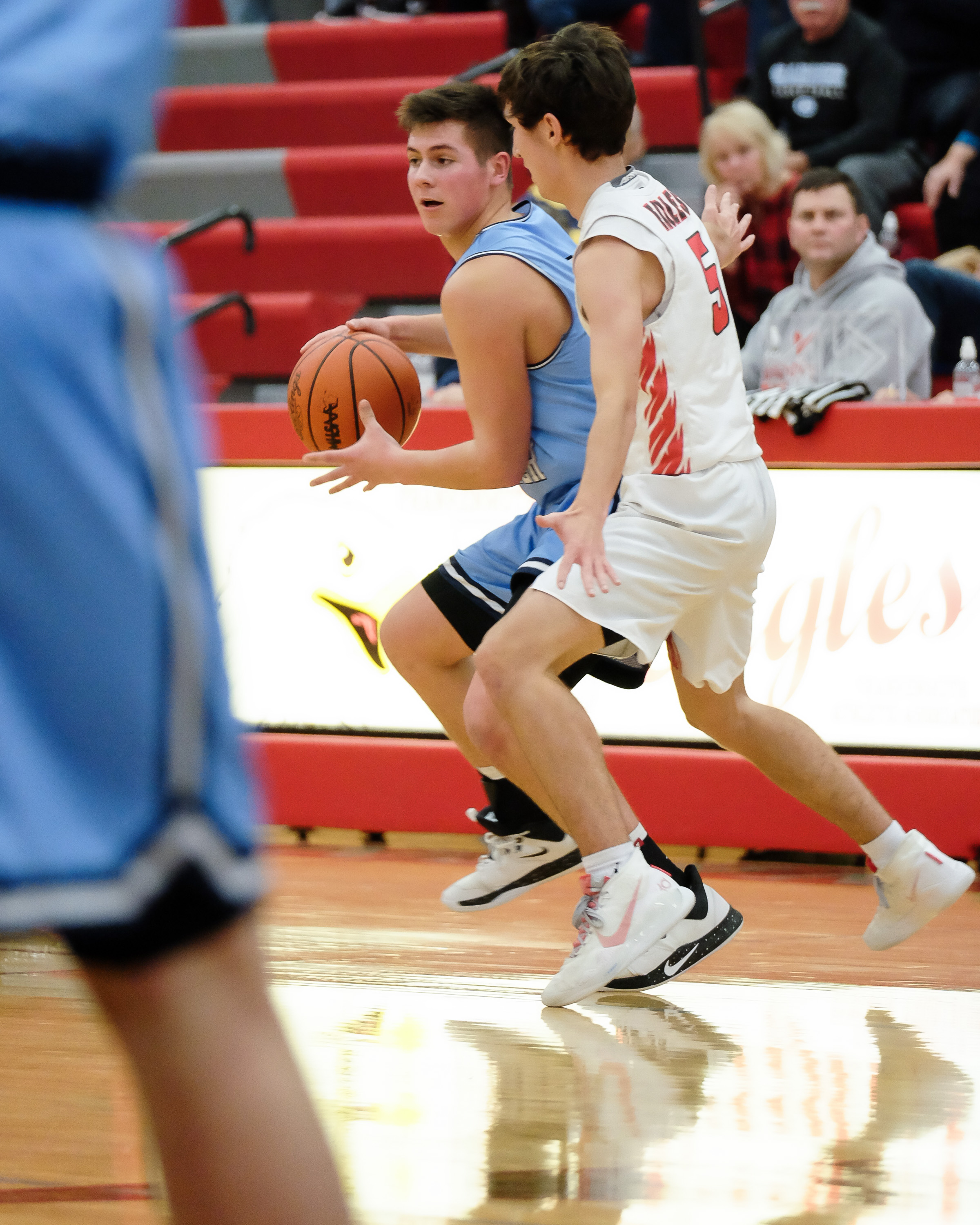 Frankenmuth boys basketball defeats Garber 53-40 - mlive.com