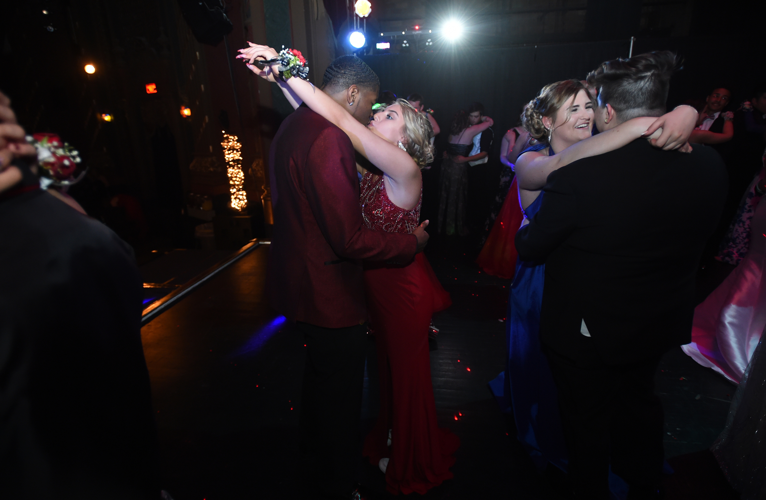 Vandercook Lake goes to prom 2019 at the Michigan Theatre - mlive.com