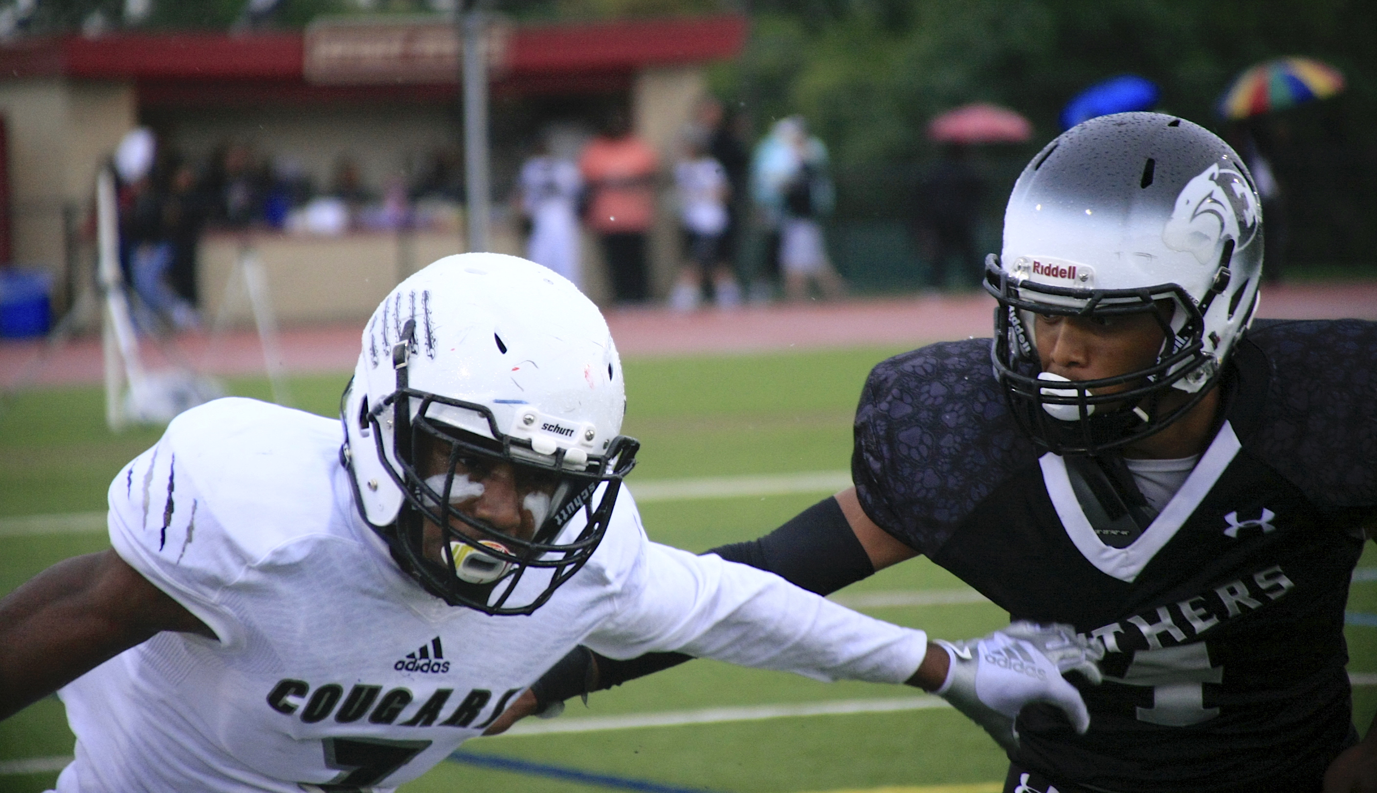 Harrisburg defeats CD East Saturday in football - pennlive.com