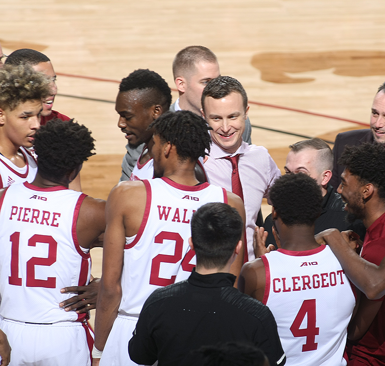 UMass Men's Basketball vs George Mason 2/9/20 - masslive.com