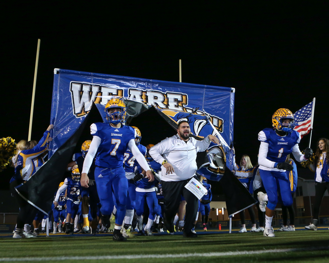Football: Lyndhurst defeats Mahwah 28-14 in NJSIAA North Jersey ...