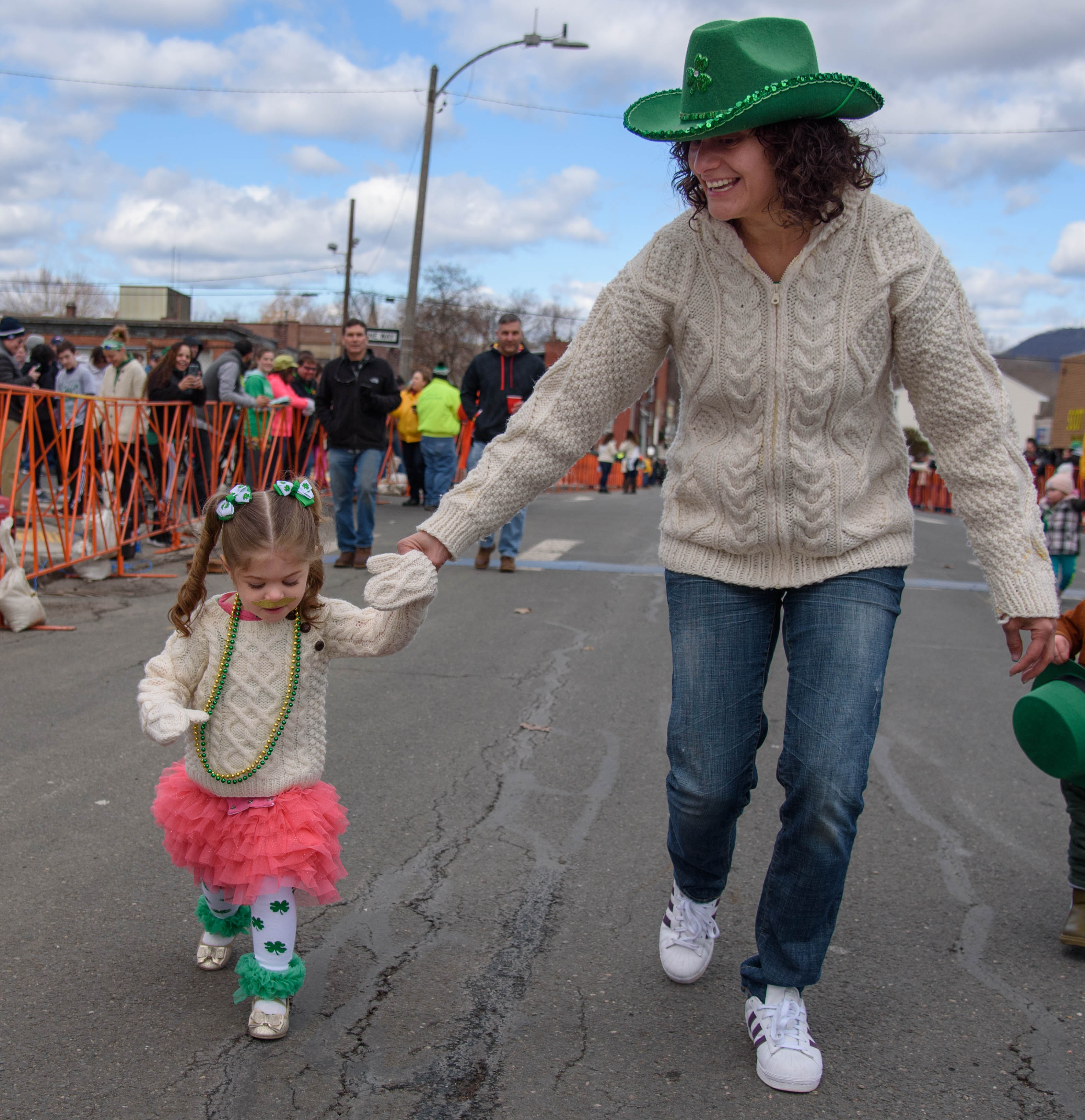 Kids Fun Run, Mummers concert, highlight 2019 Holyoke St. Patrick’s ...