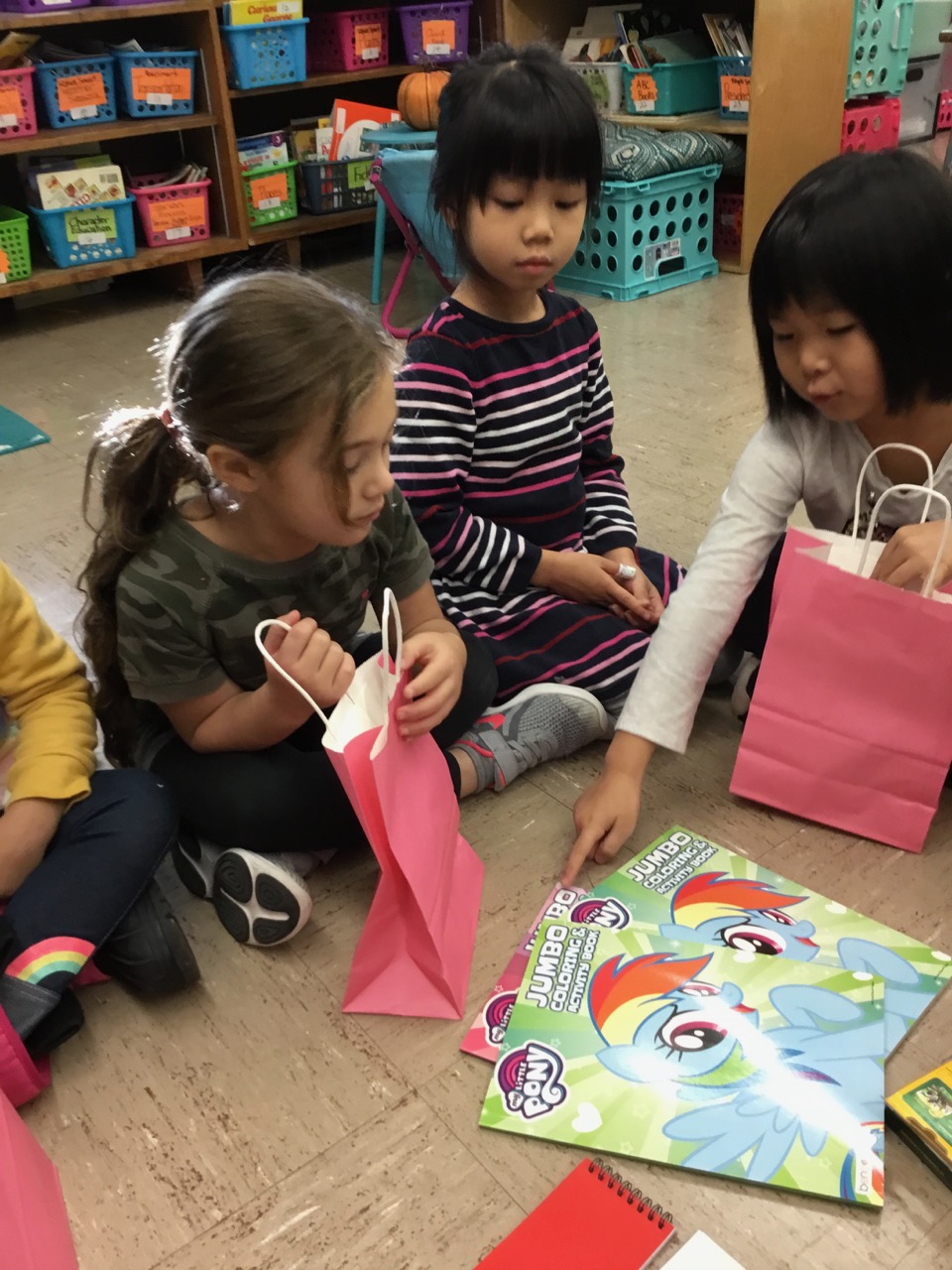 PS 69 students give care packages to pediatric unit - silive.com