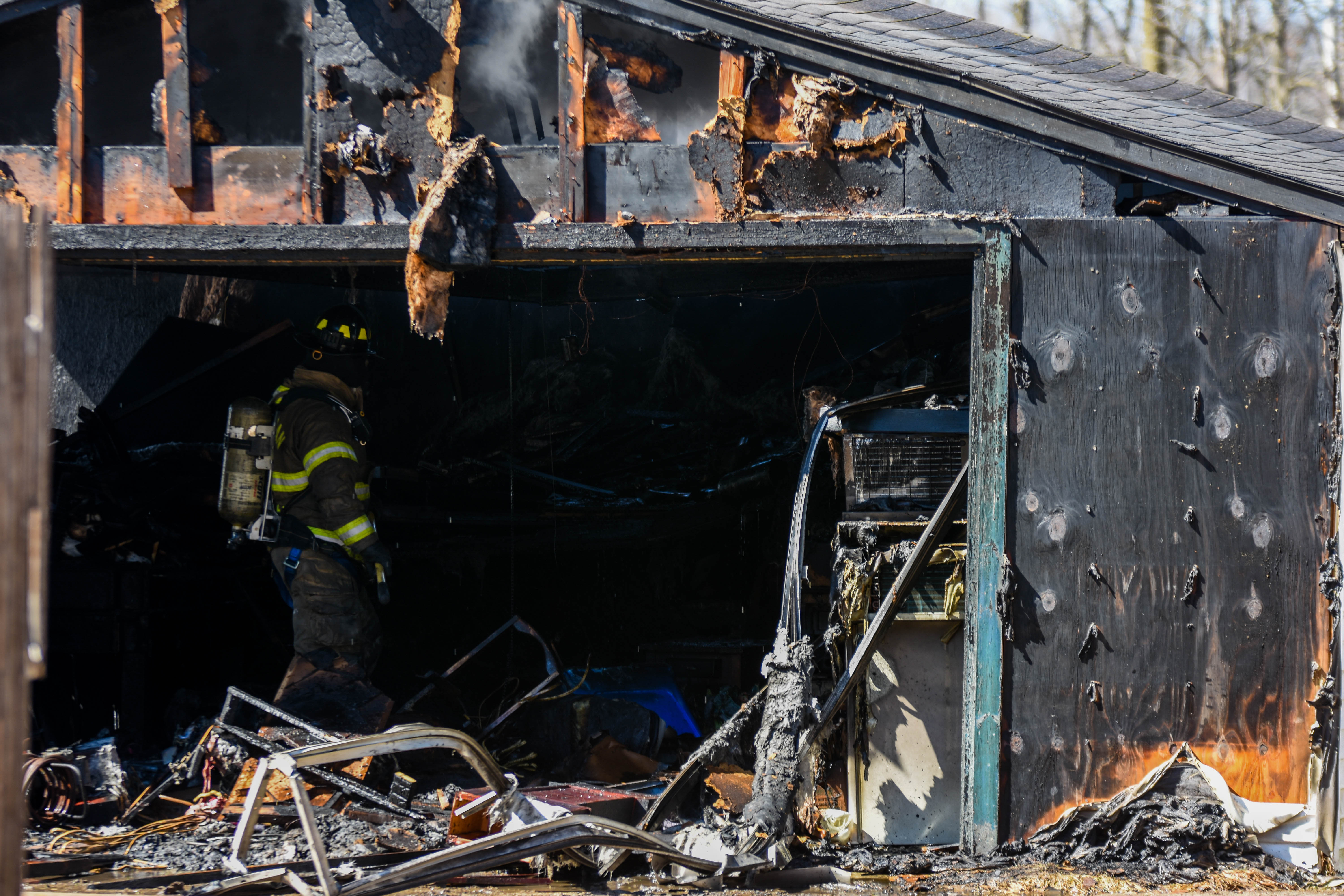 Blackman-Leoni fire crews respond to a garage fire on Manton Drive ...