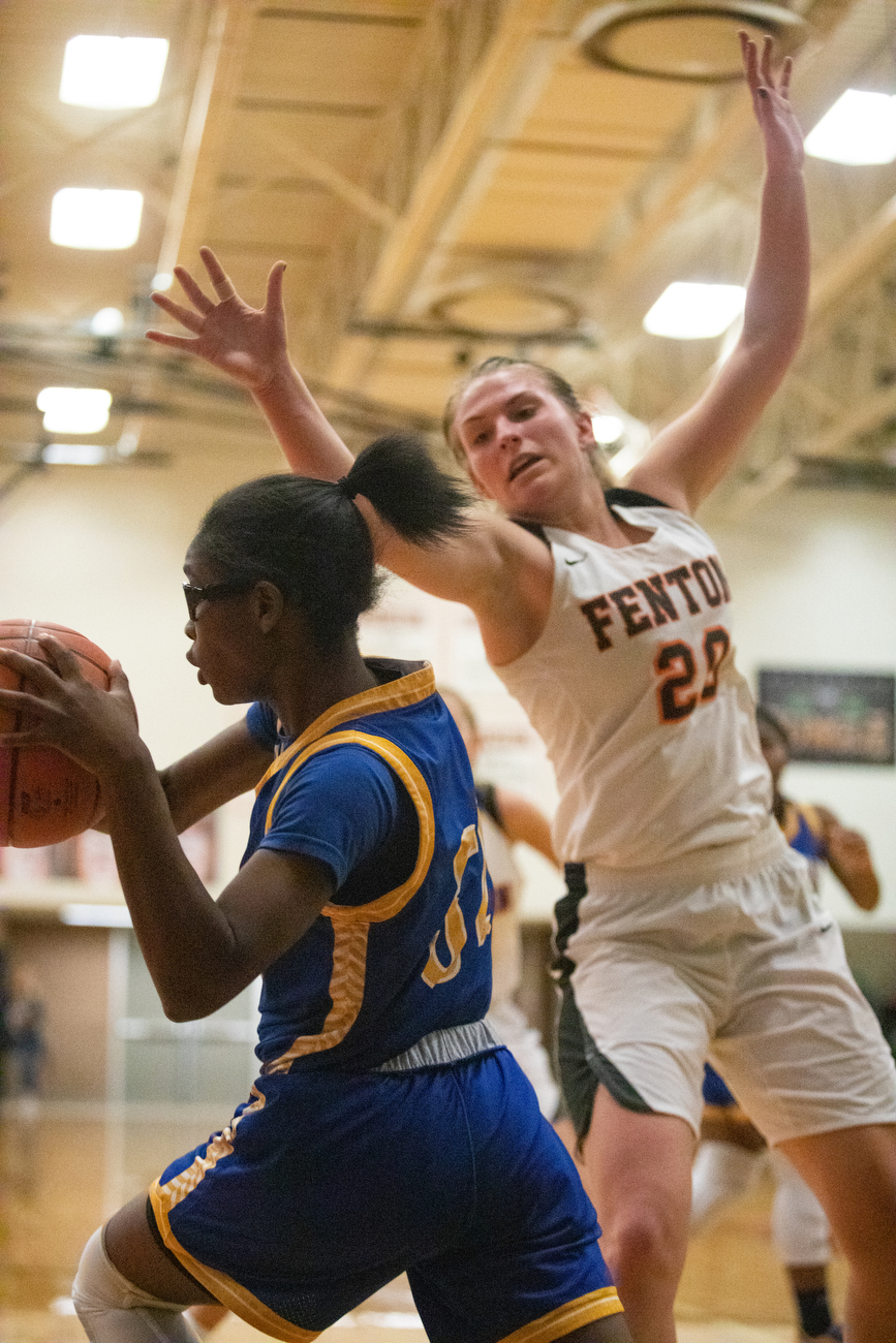Fenton girls basketball defeats Kearsley - mlive.com