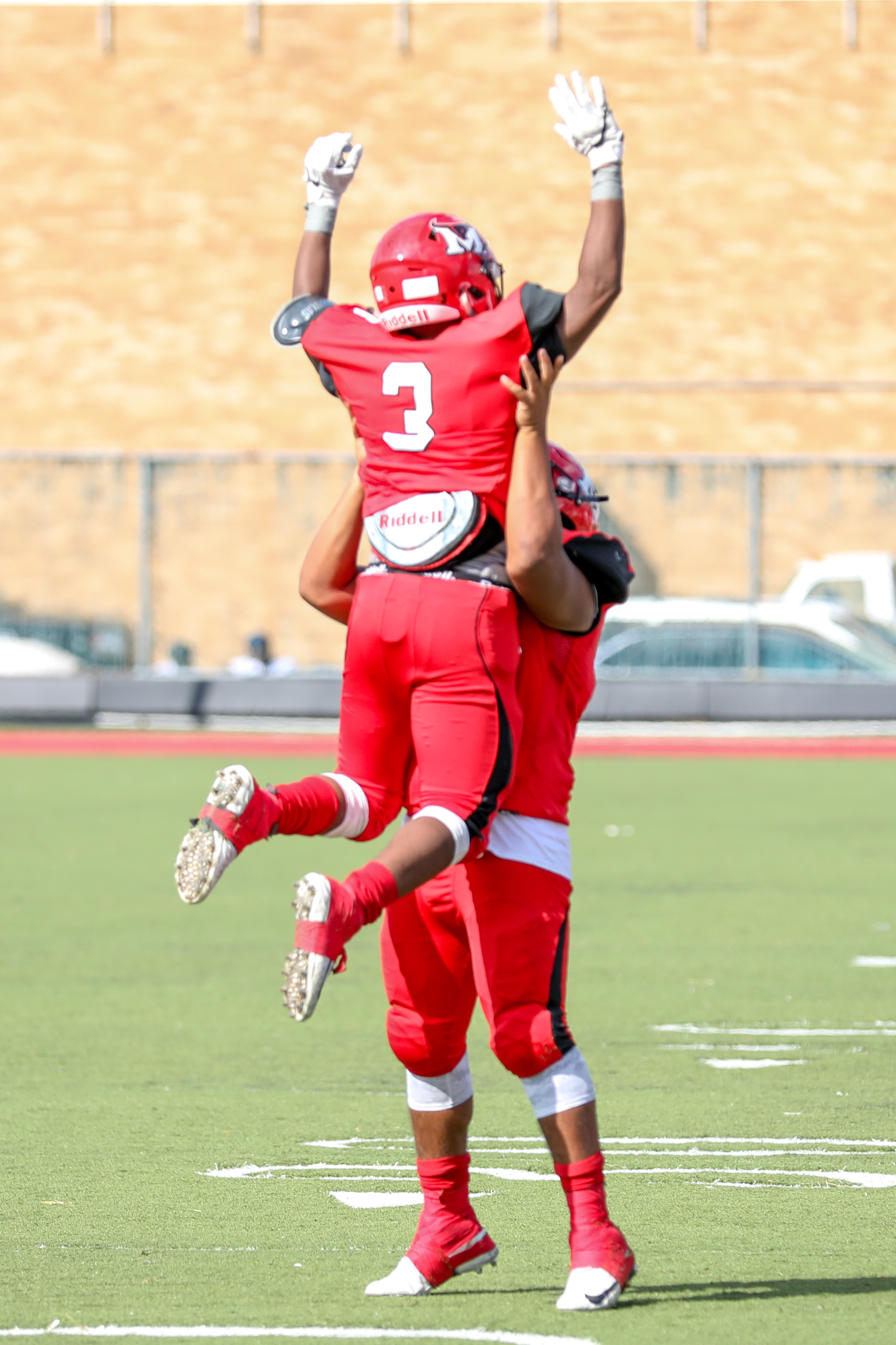 PHOTOS: Moore Catholic dominates Mt. St. Michael 42-0 in season opening ...