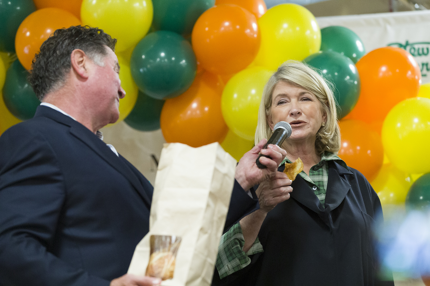 Martha Stewart Opens New Stew Leonard's Grocery Store in Paramus, NJ ...
