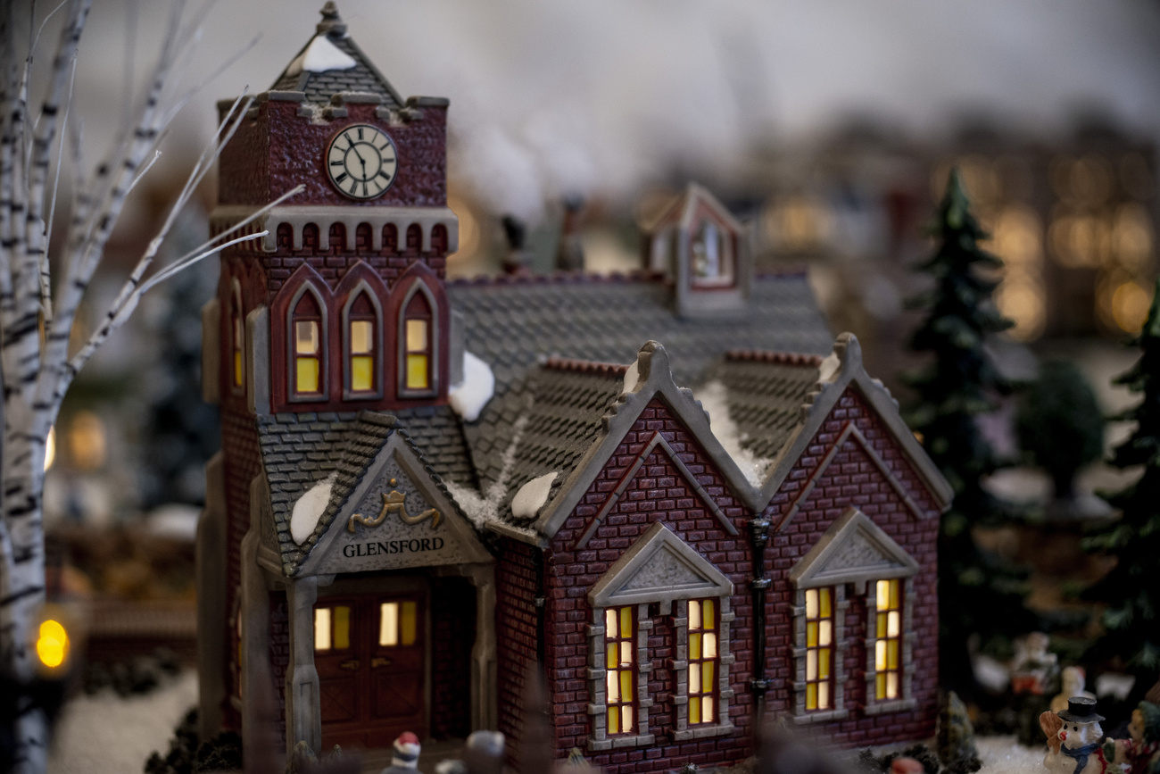 Plymouth woman builds enormous Dickensian model village display over ...