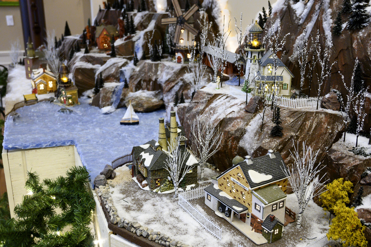 Plymouth woman builds enormous Dickensian model village display over ...