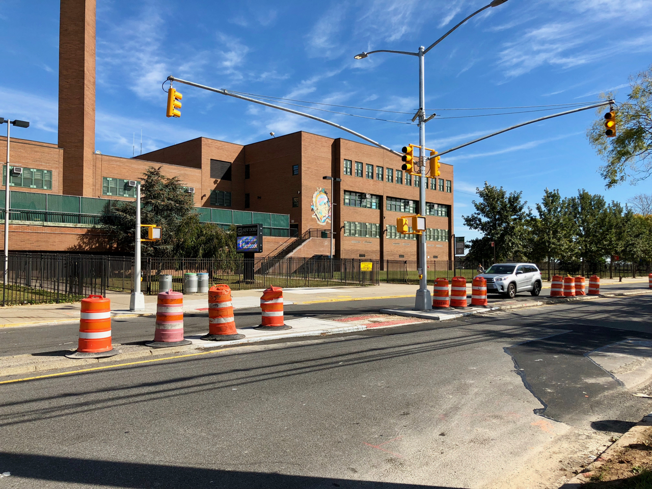 New light installed at entrance of New Dorp High School - silive.com