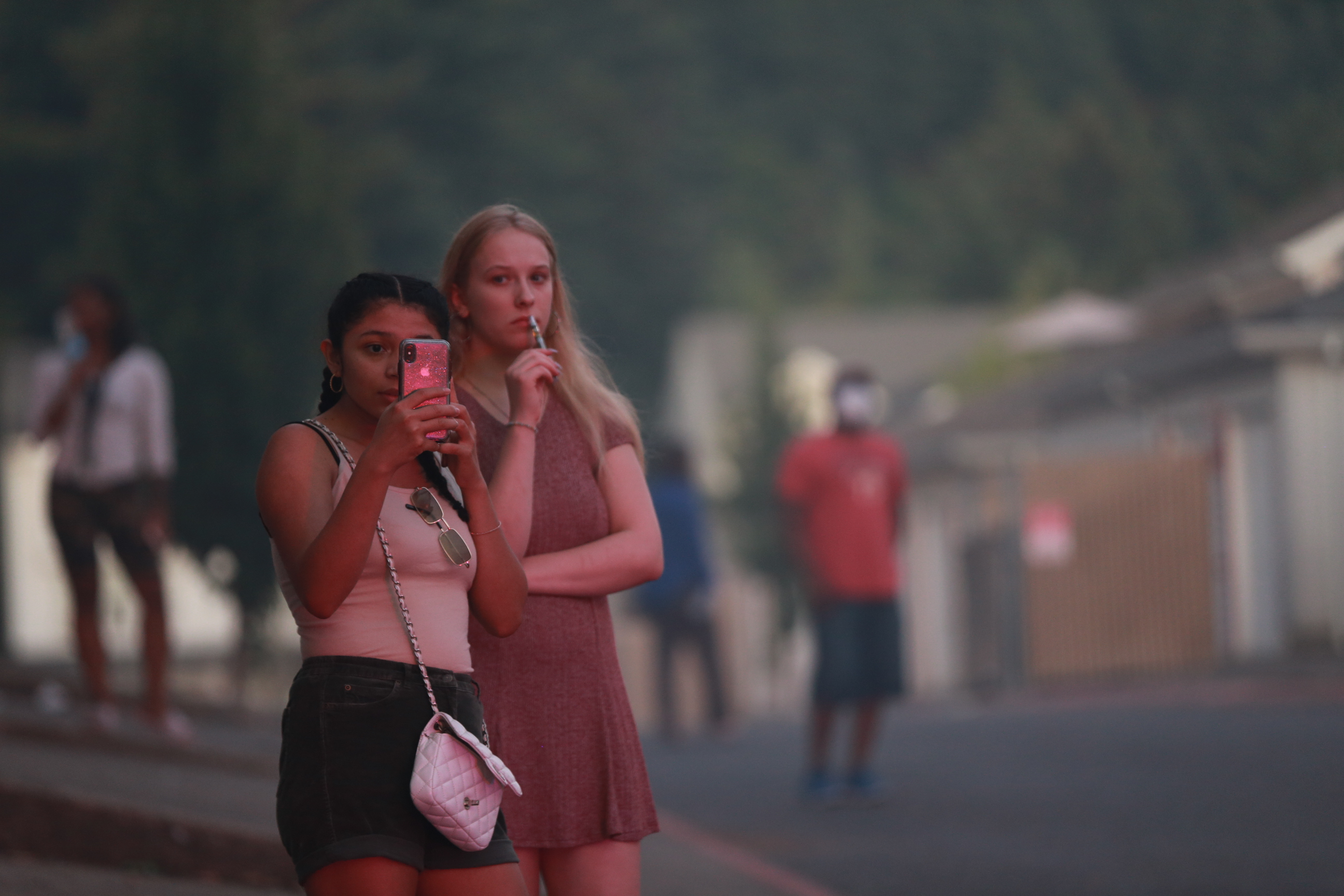 Fire spreads in Northeast Portland - oregonlive.com