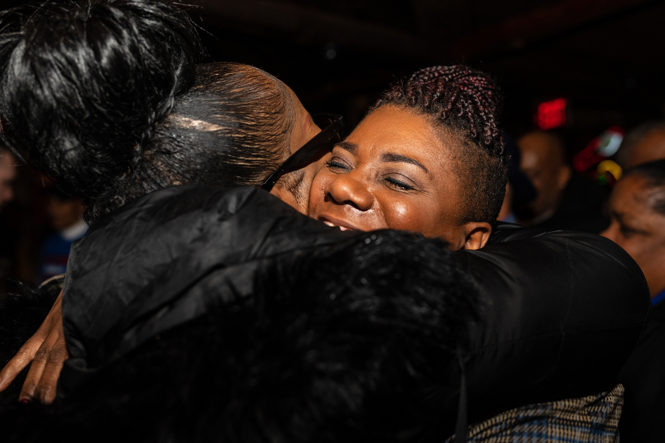 Flint mayor's wife Cynthia Neeley files to run as Democrat for vacant ...