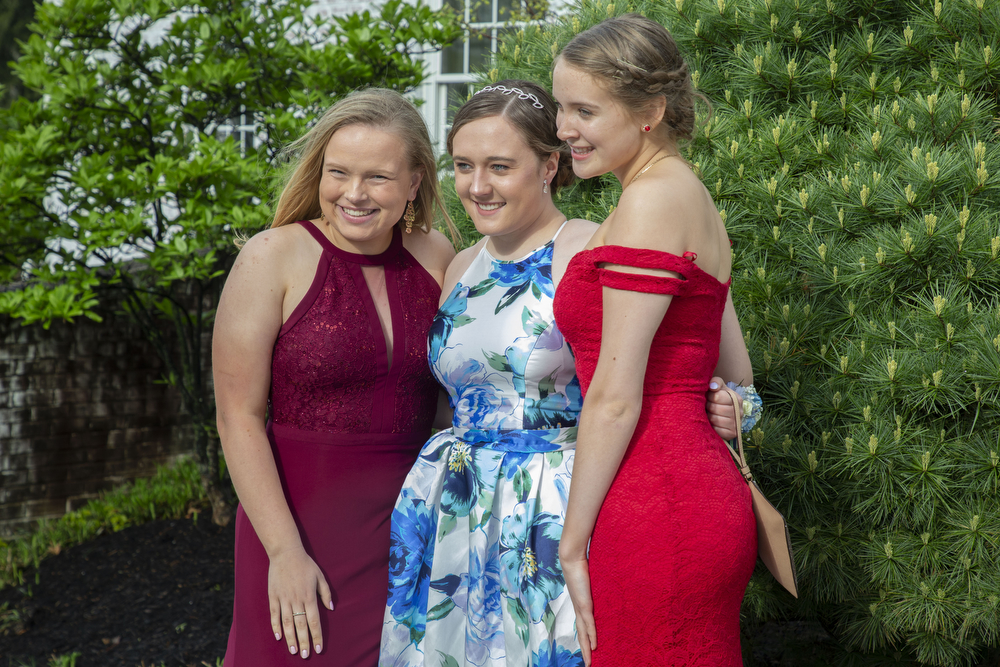 Trinity High School 2019 Prom at West Shore Country Club - pennlive.com