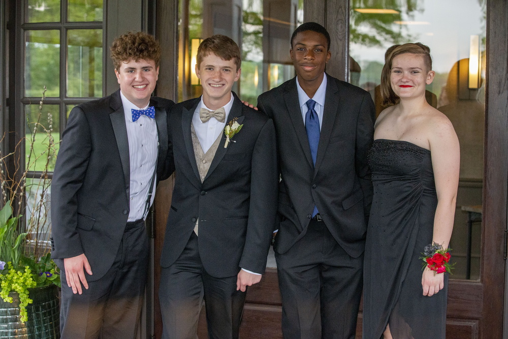 Harrisburg Academy's 2019 Prom - pennlive.com