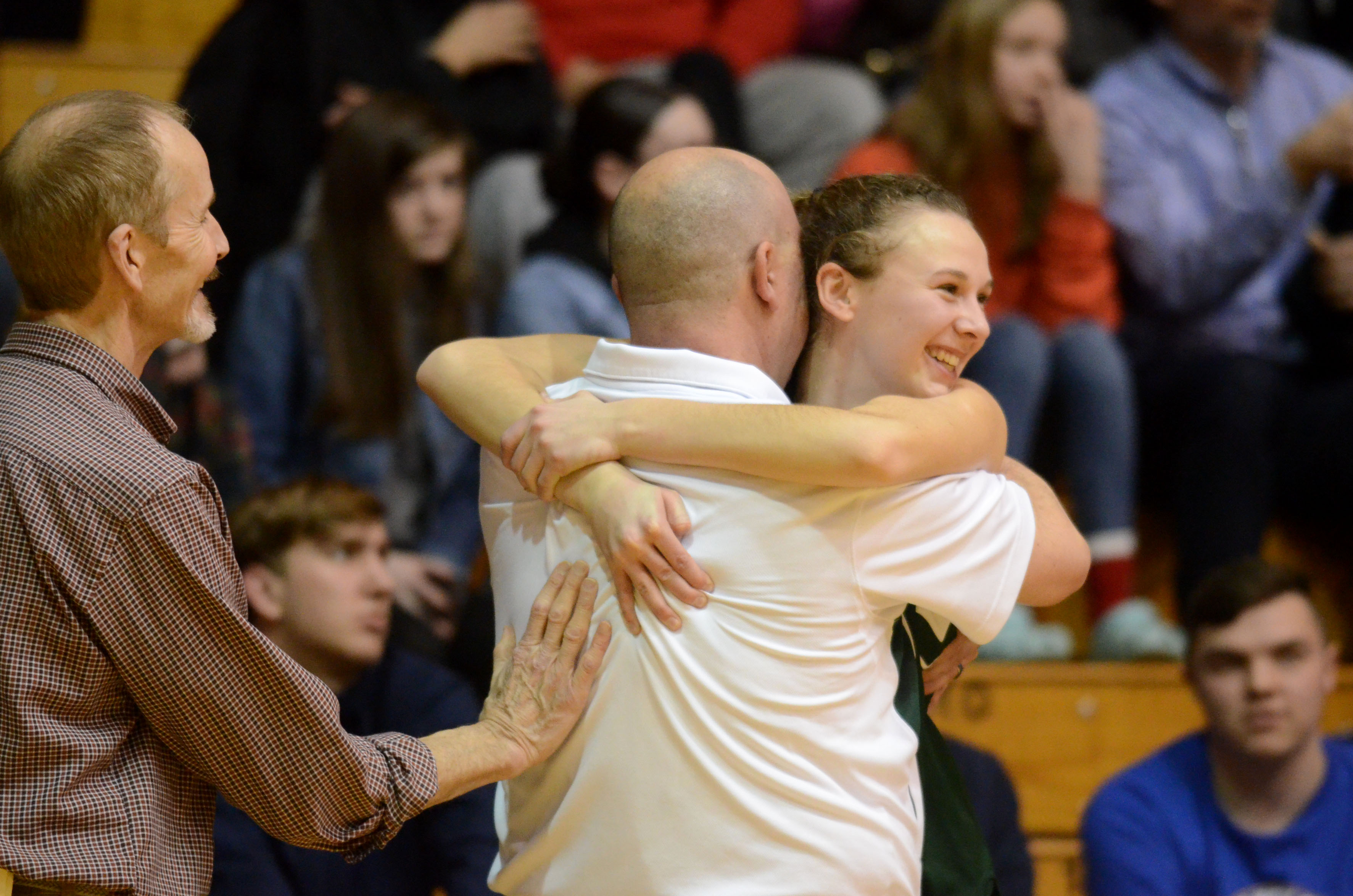 Minnechaug girls basketball defeats Central, claims WMass D-I crown ...