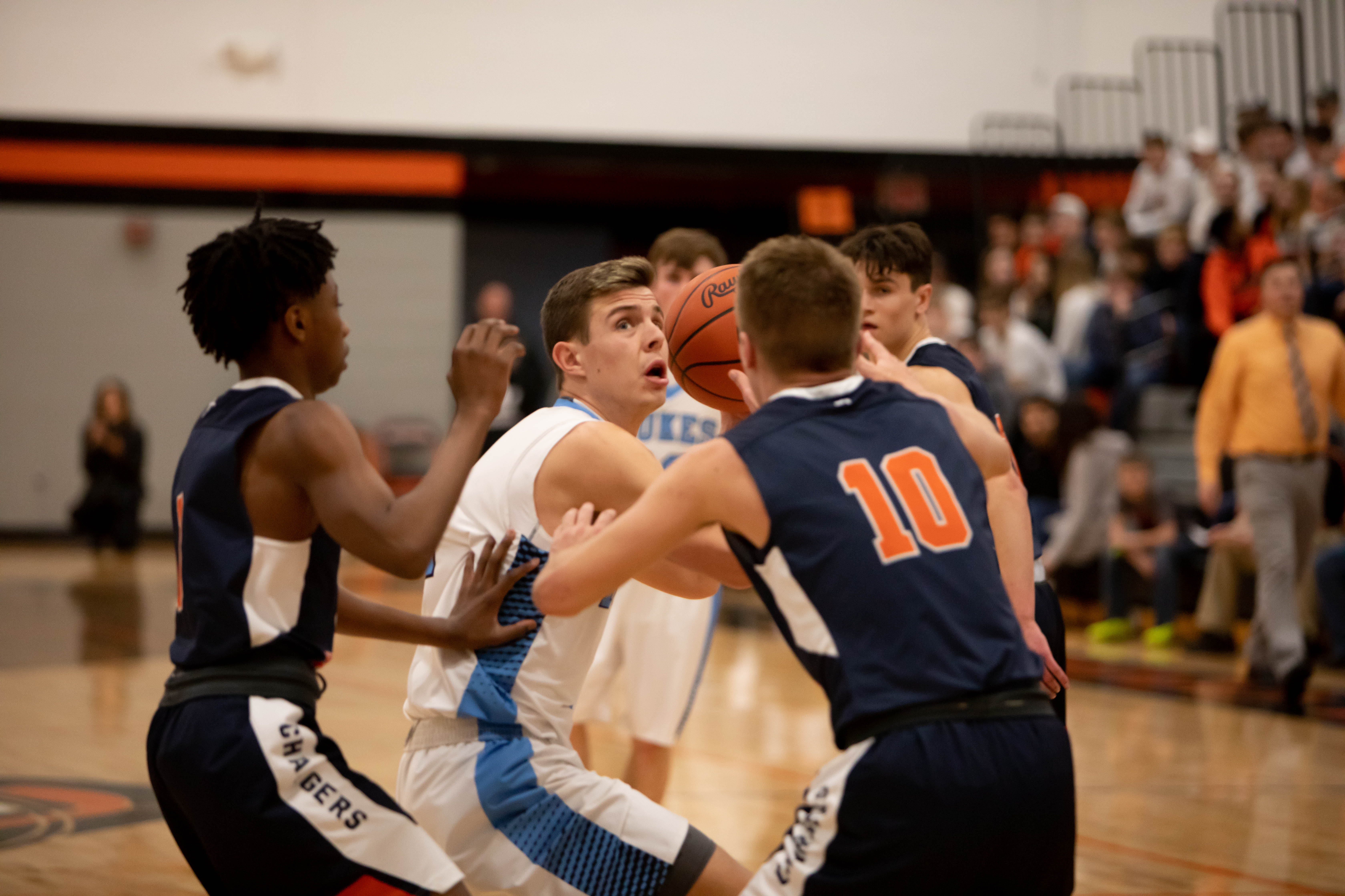 Flint Powers Catholic beats Garber to advance in Michigan high school ...