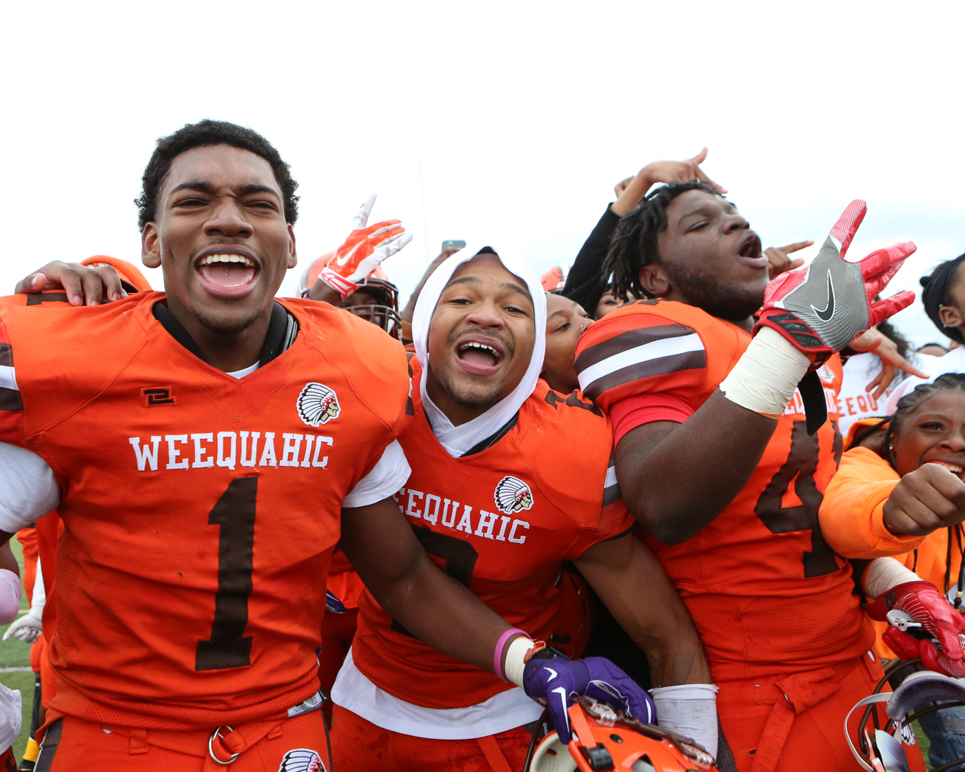 Football: Weequahic defeats Shabazz 14-0 in annual Thanksgiving game ...
