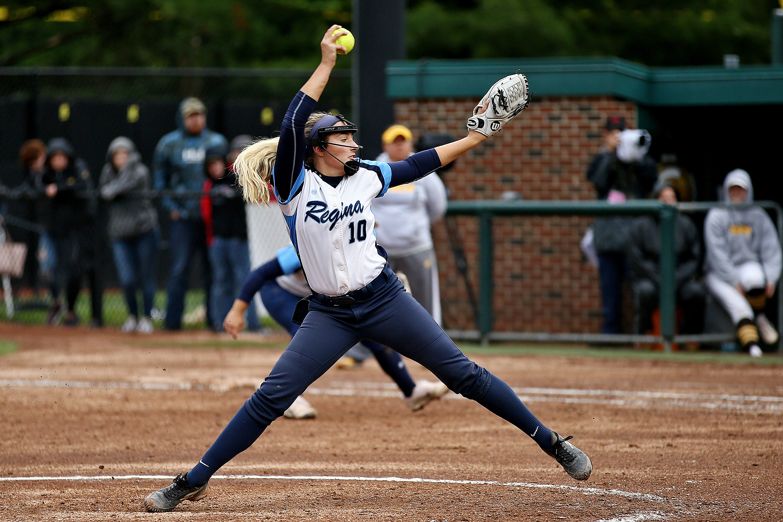 MHSAA Division 1 softball semifinals: Warren Regina vs. Bay City ...