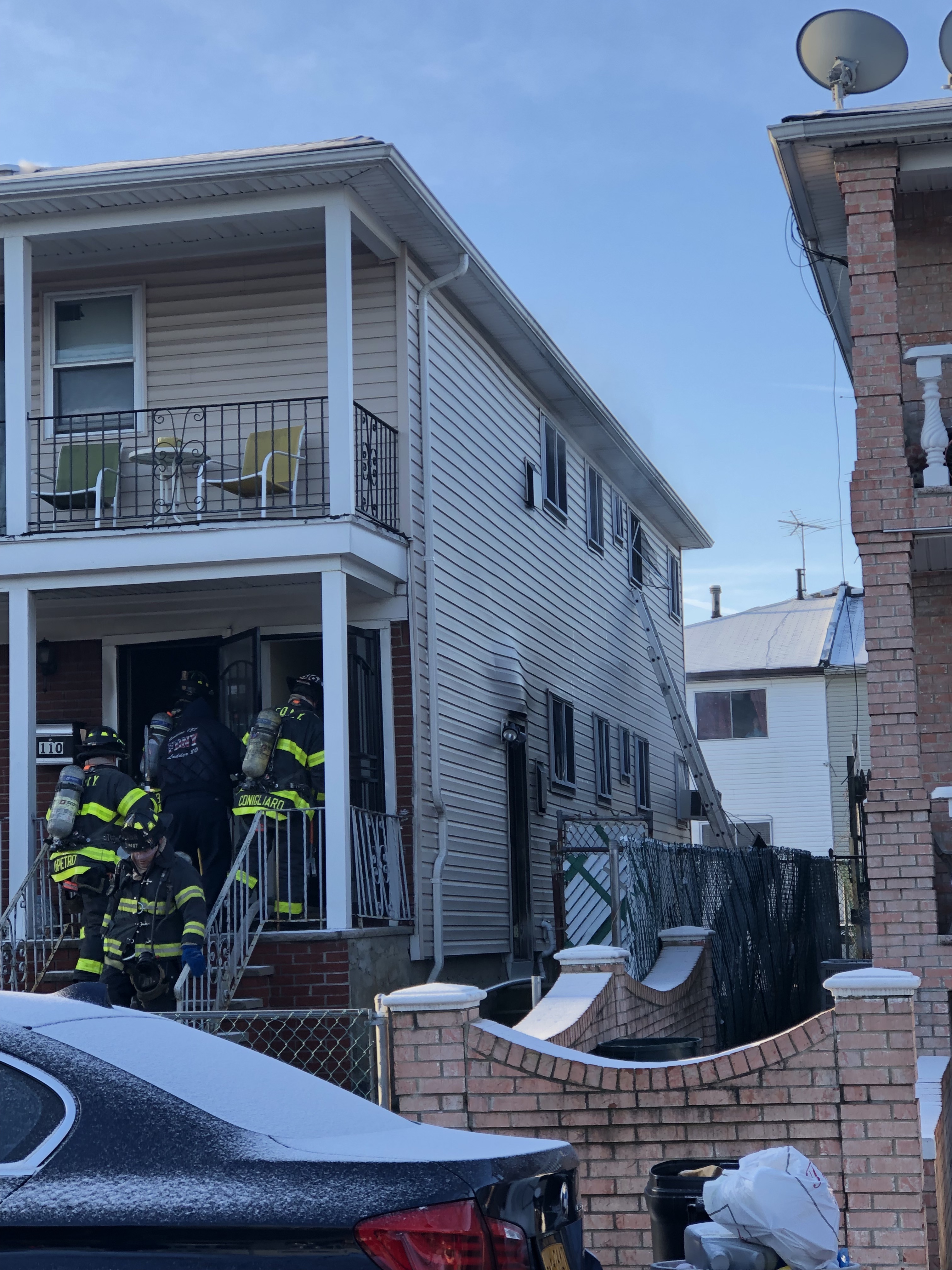 FDNY fights fire in Mariners Harbor - silive.com