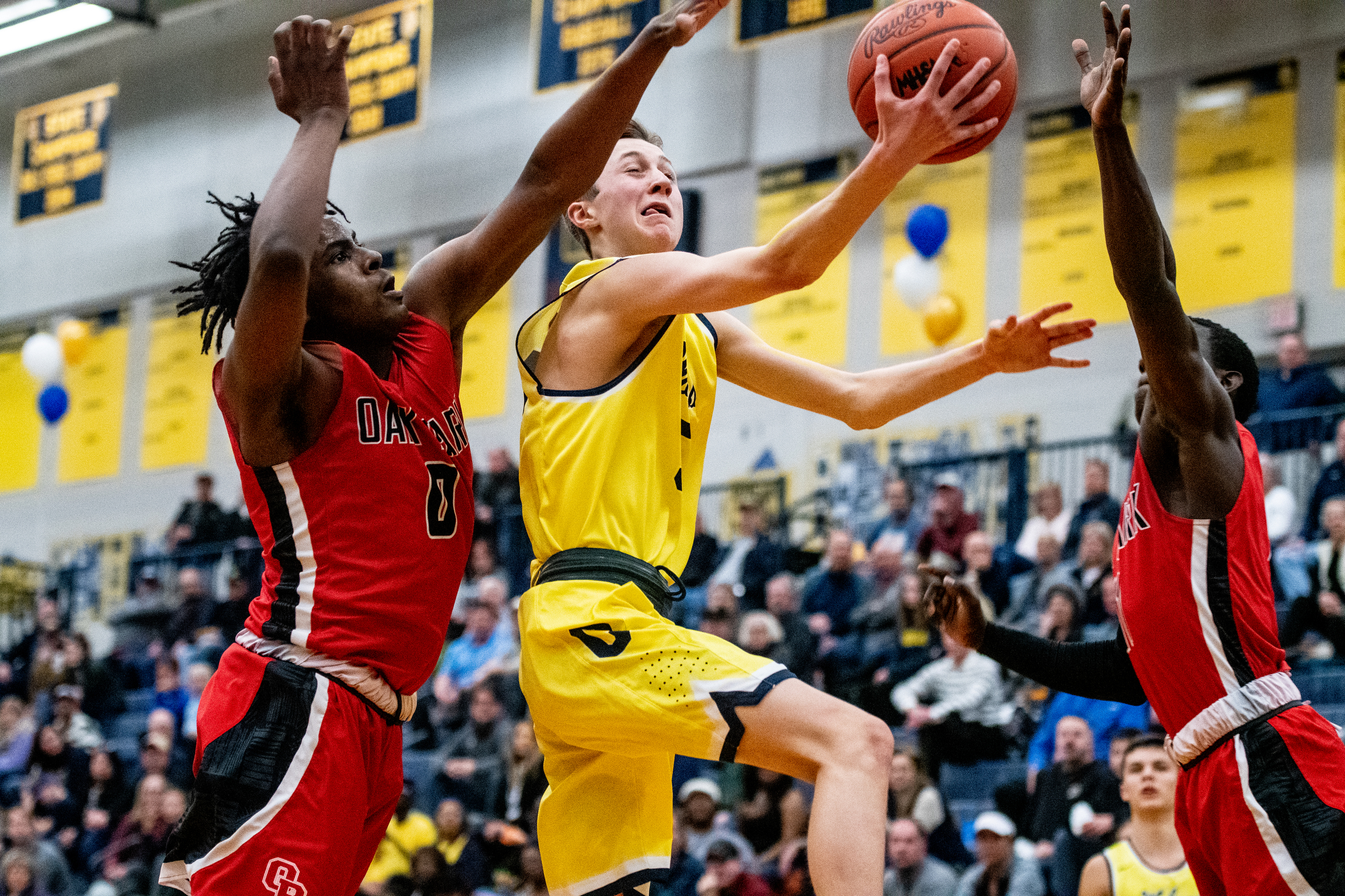 Clarkston boys' basketball defeats Oak Park - mlive.com