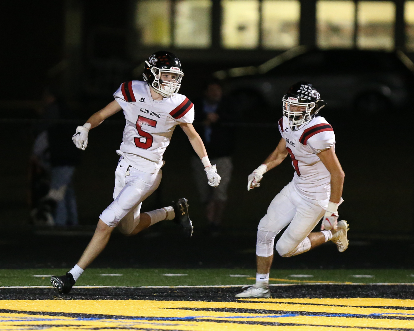 Football: Cedar Grove defeats Glen Ridge 41-11. - nj.com