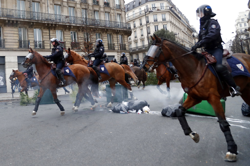 Paris riot - oregonlive.com