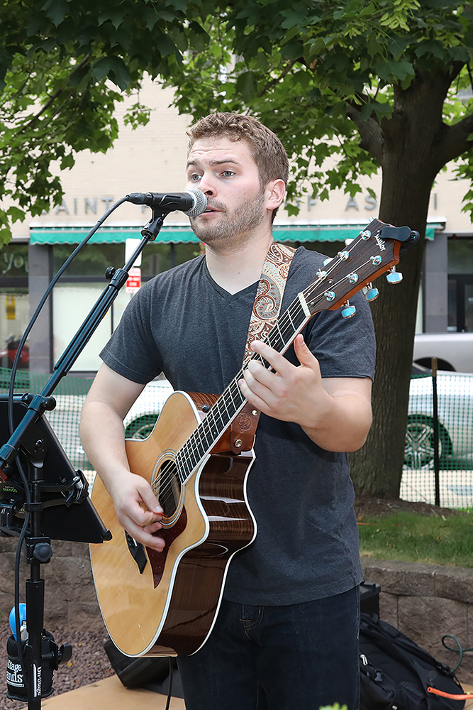 Seen@ White Lion Wednesday at the White Lion’s Summer Beer Garden ...