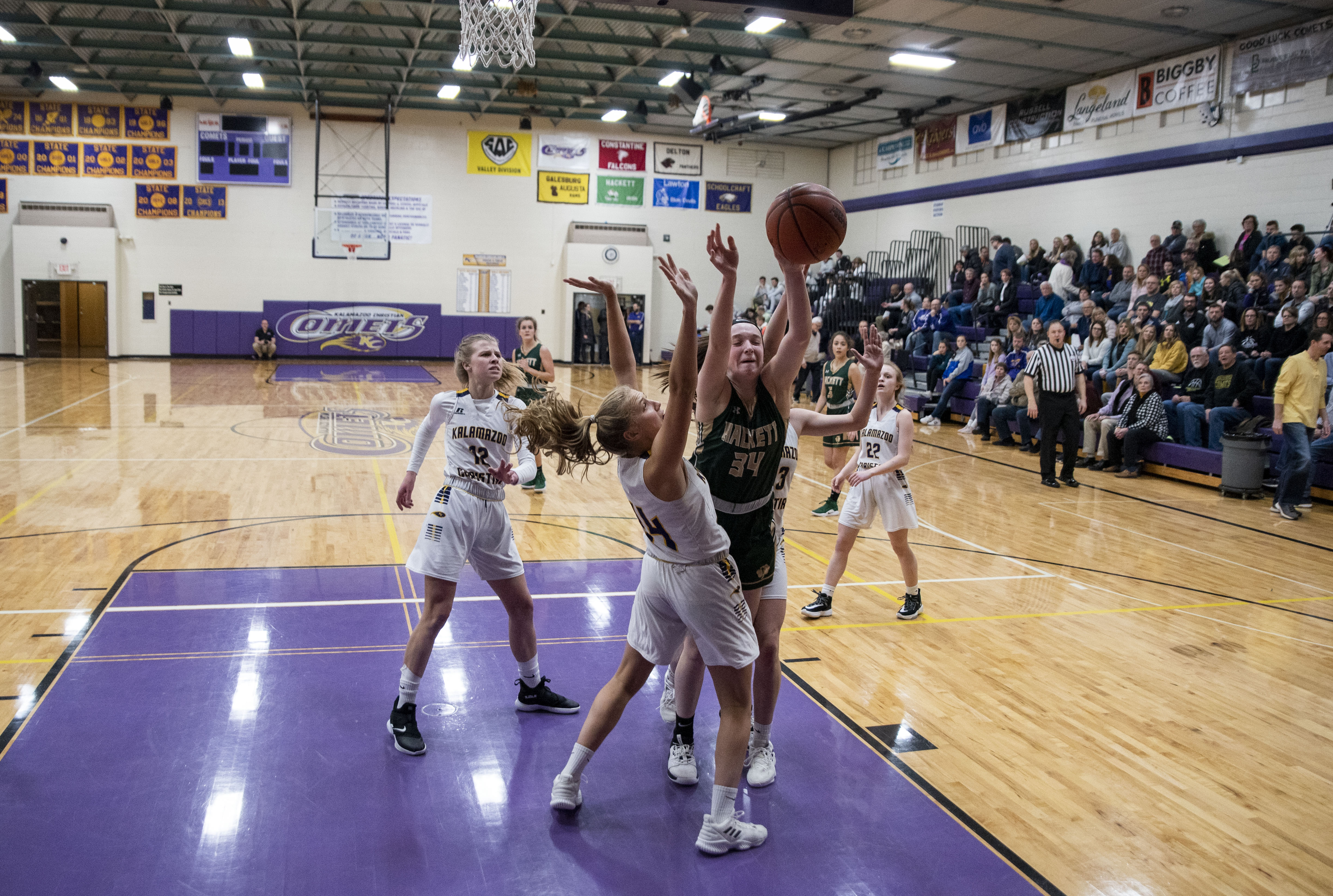 Kalamazoo Christian versus Hackett Catholic Prep Girls Basketball ...