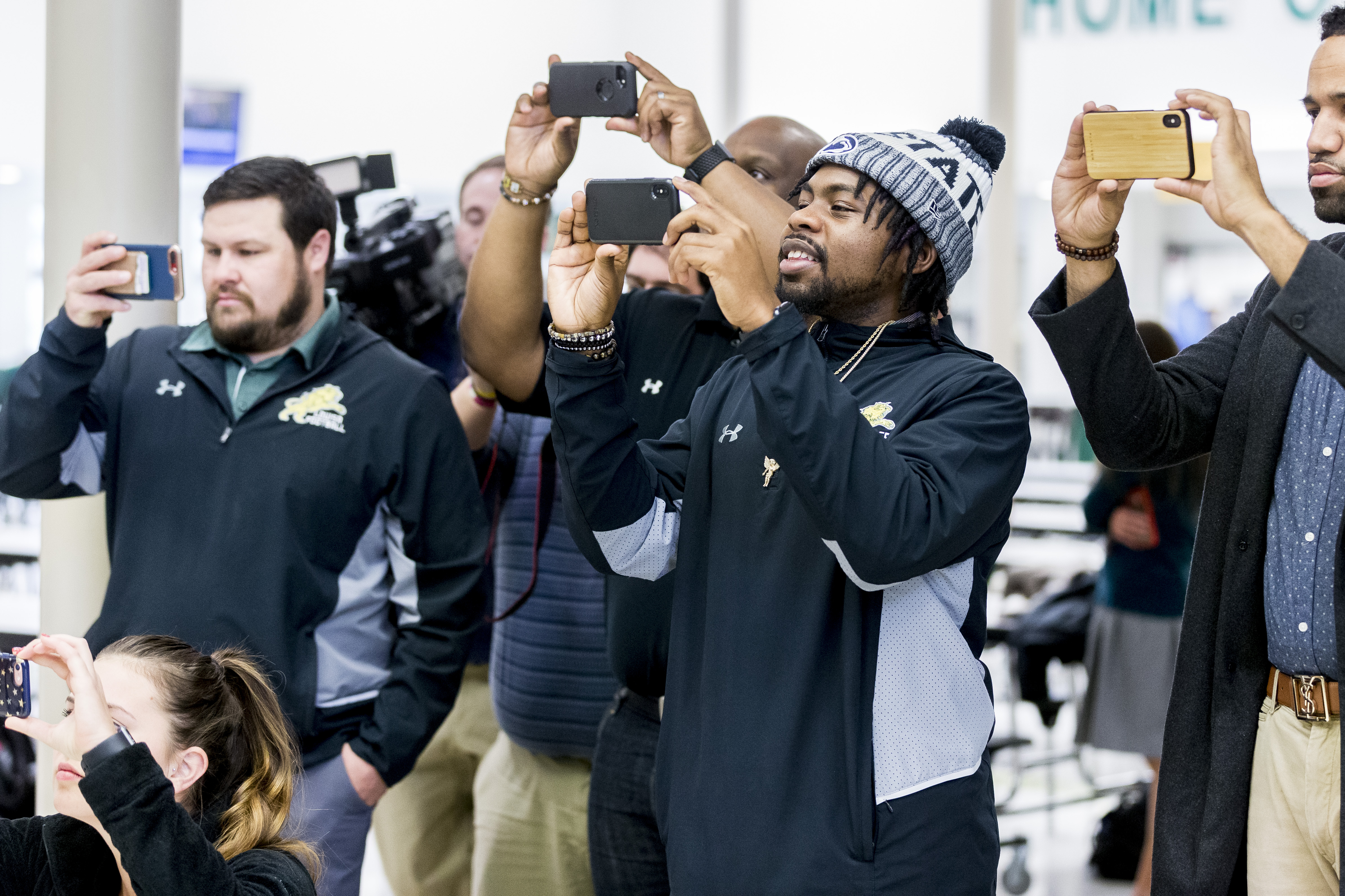 5-star Brandon Smith signs letter of intent to play for Penn State ...