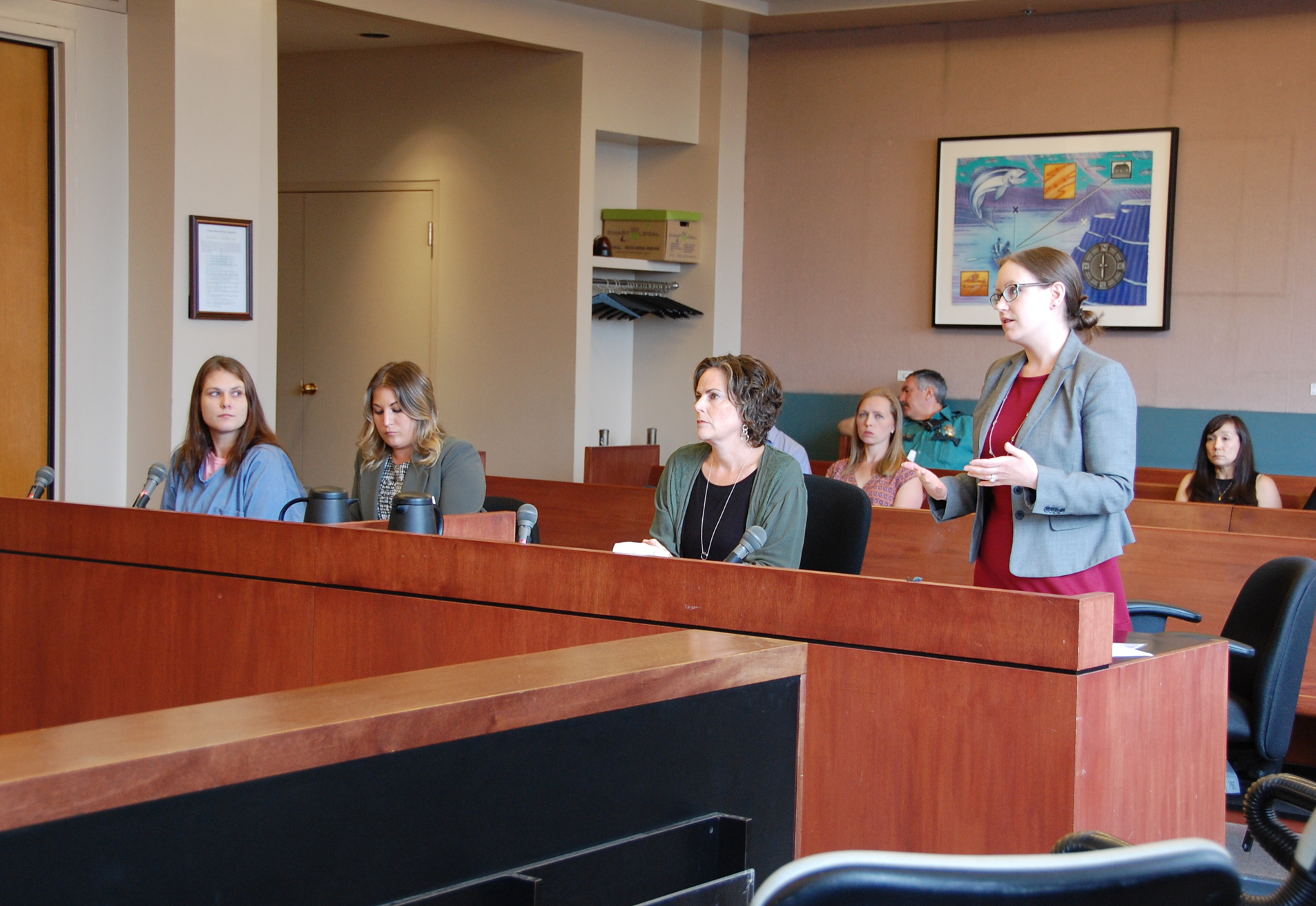 Mom who left kids at MAX station violates her probation - oregonlive.com