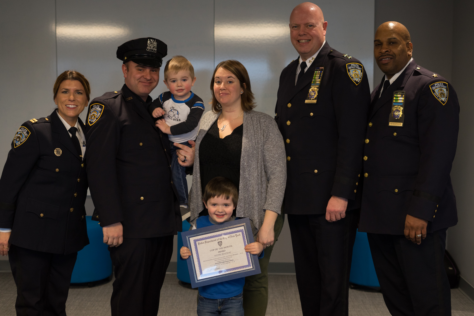 “Cop of the Month” showcases NYPD stakeouts, takedowns - silive.com