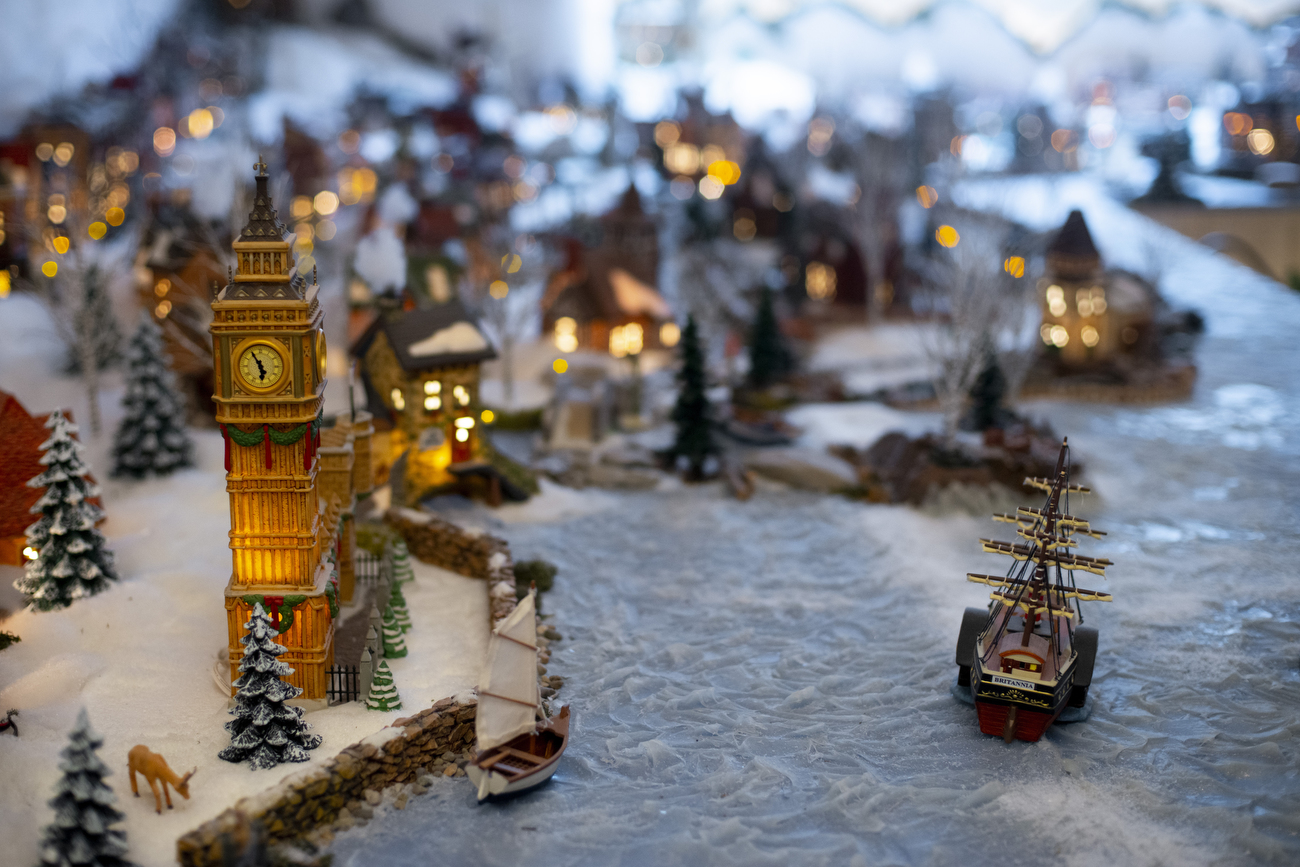 Plymouth woman builds enormous Dickensian model village display over ...