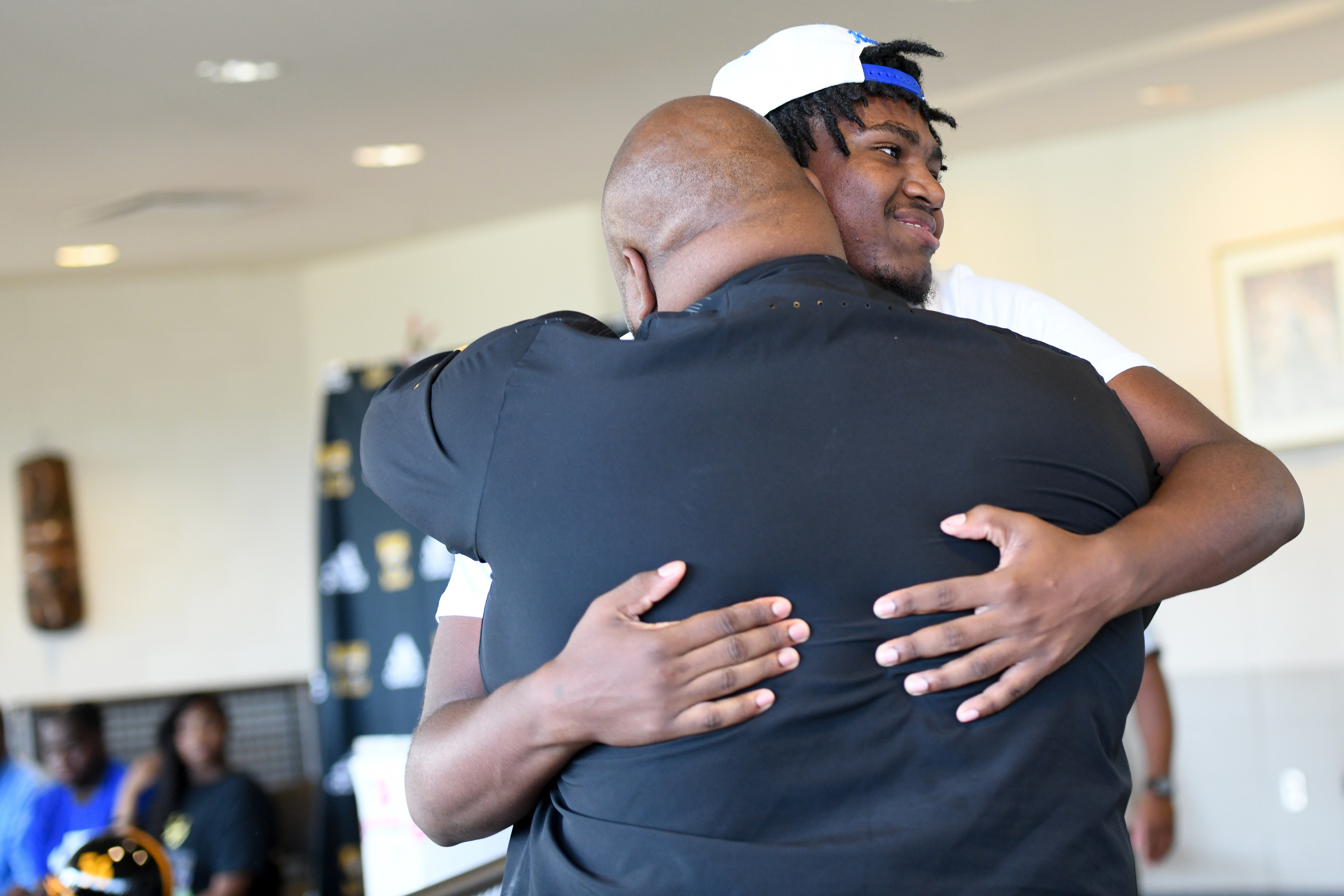 Detroit King's Deondre Buford commits to University of Kentucky - mlive.com