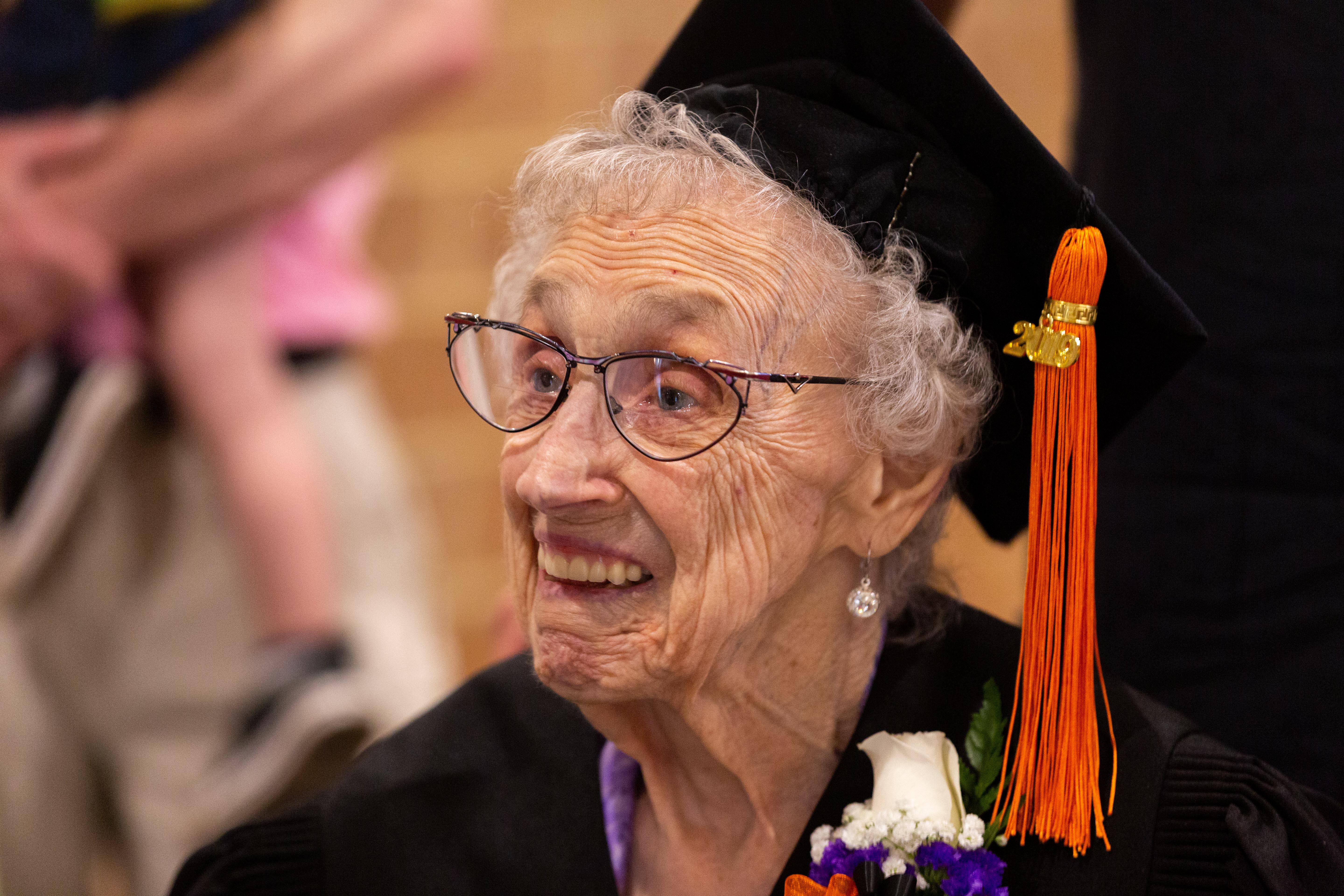 Elizabeth Whidden, 94, is getting her high school diploma - masslive.com