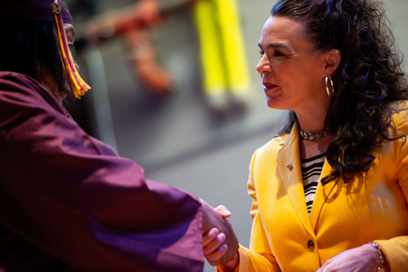 Huron Valley Women's Prison inmates graduate with associate's degrees ...