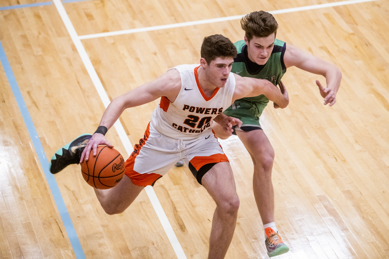 Flint Powers Catholic boys basketball defeats Lapeer 74-55 - mlive.com
