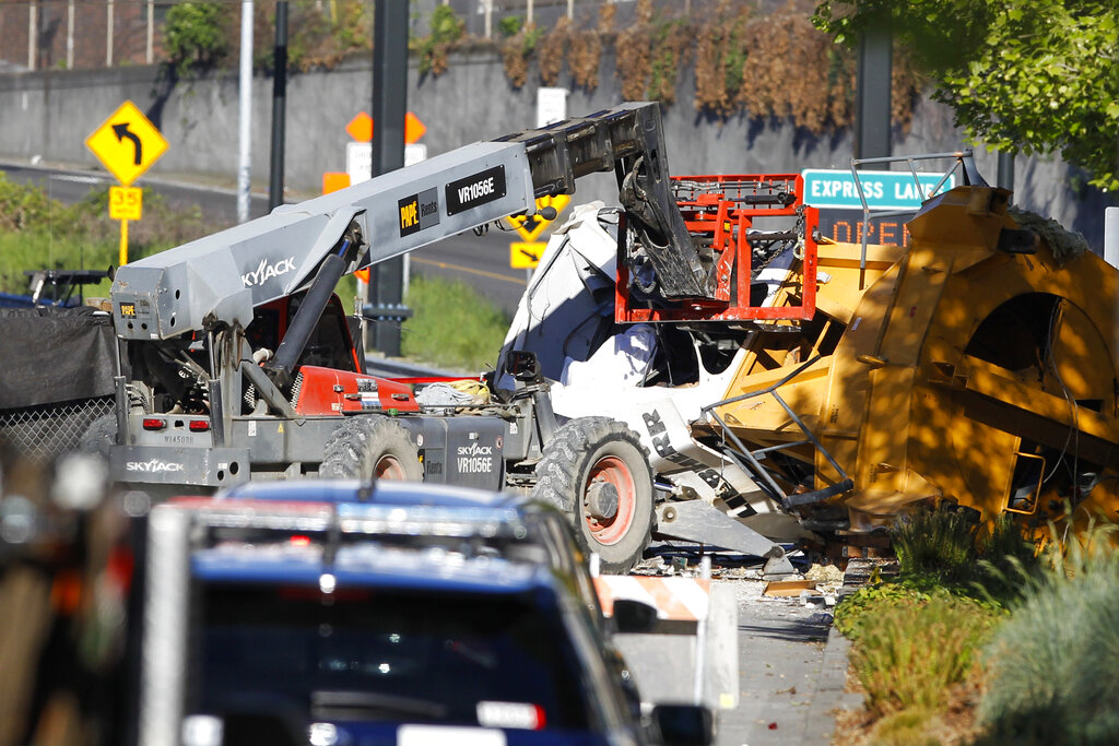 Toppled crane kills 4 in Seattle - pennlive.com
