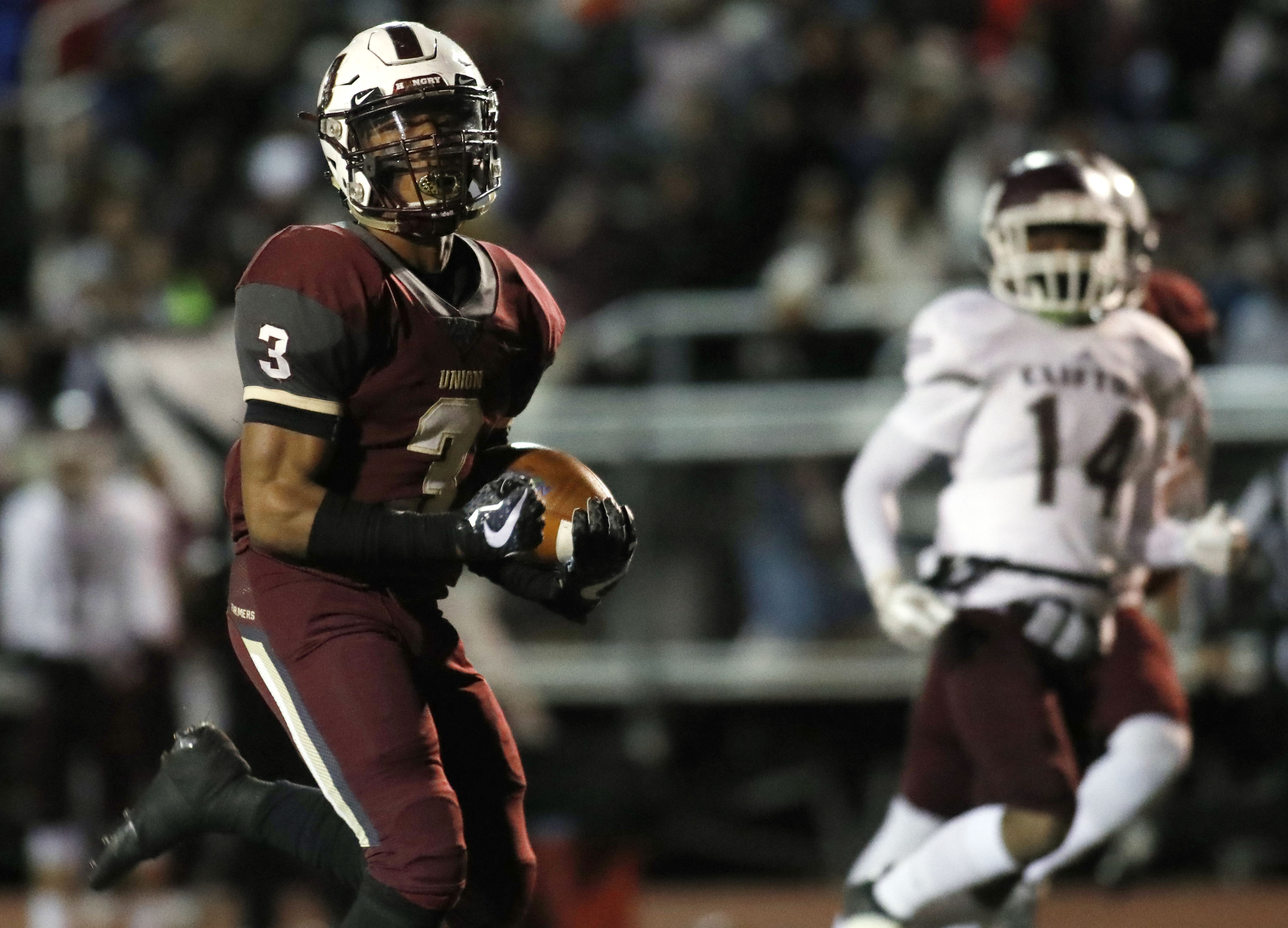 Top photos from Round 3 of the N.J. football playoffs - nj.com