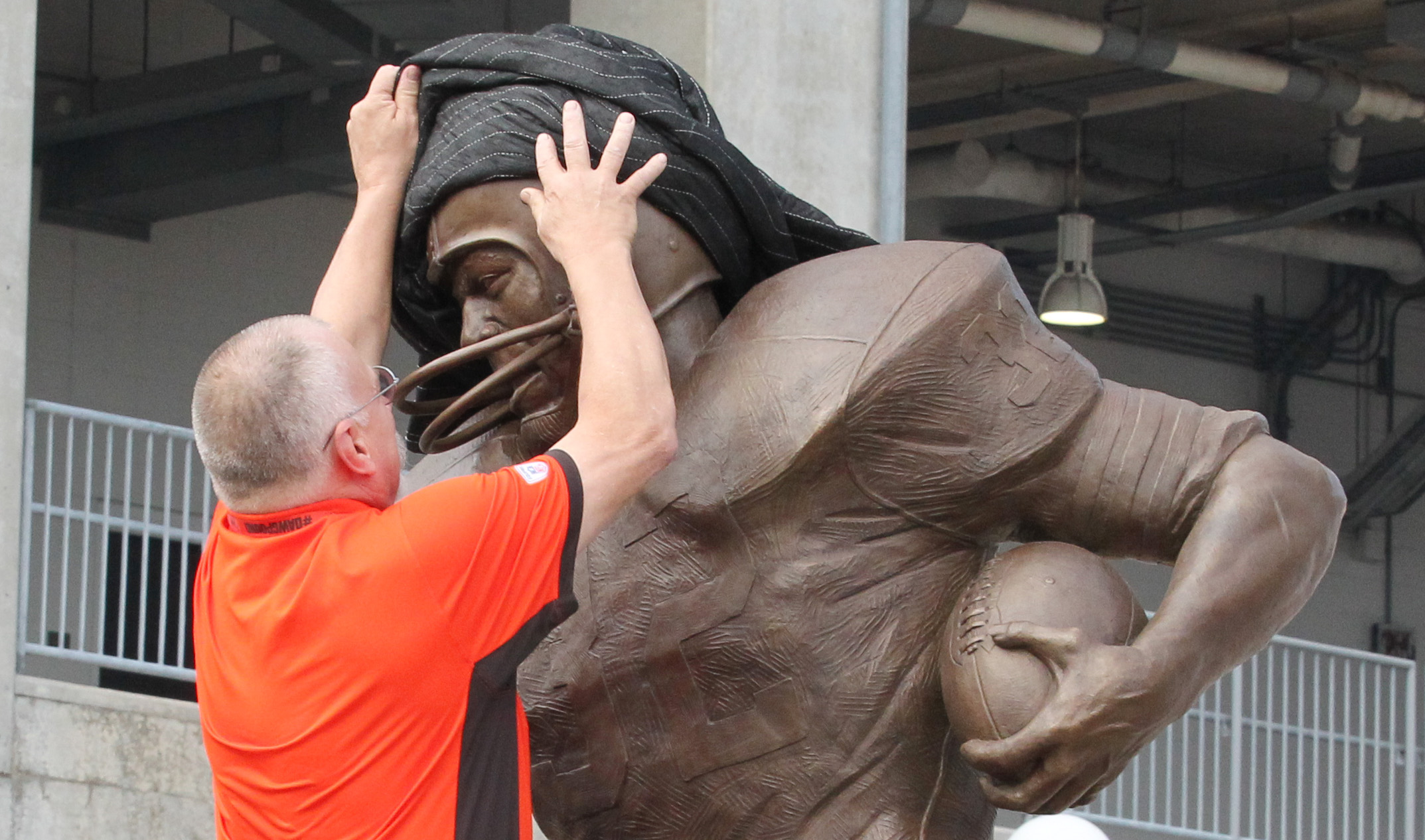 NFL Hall of Famer Jim Brown through the years as a player - cleveland.com