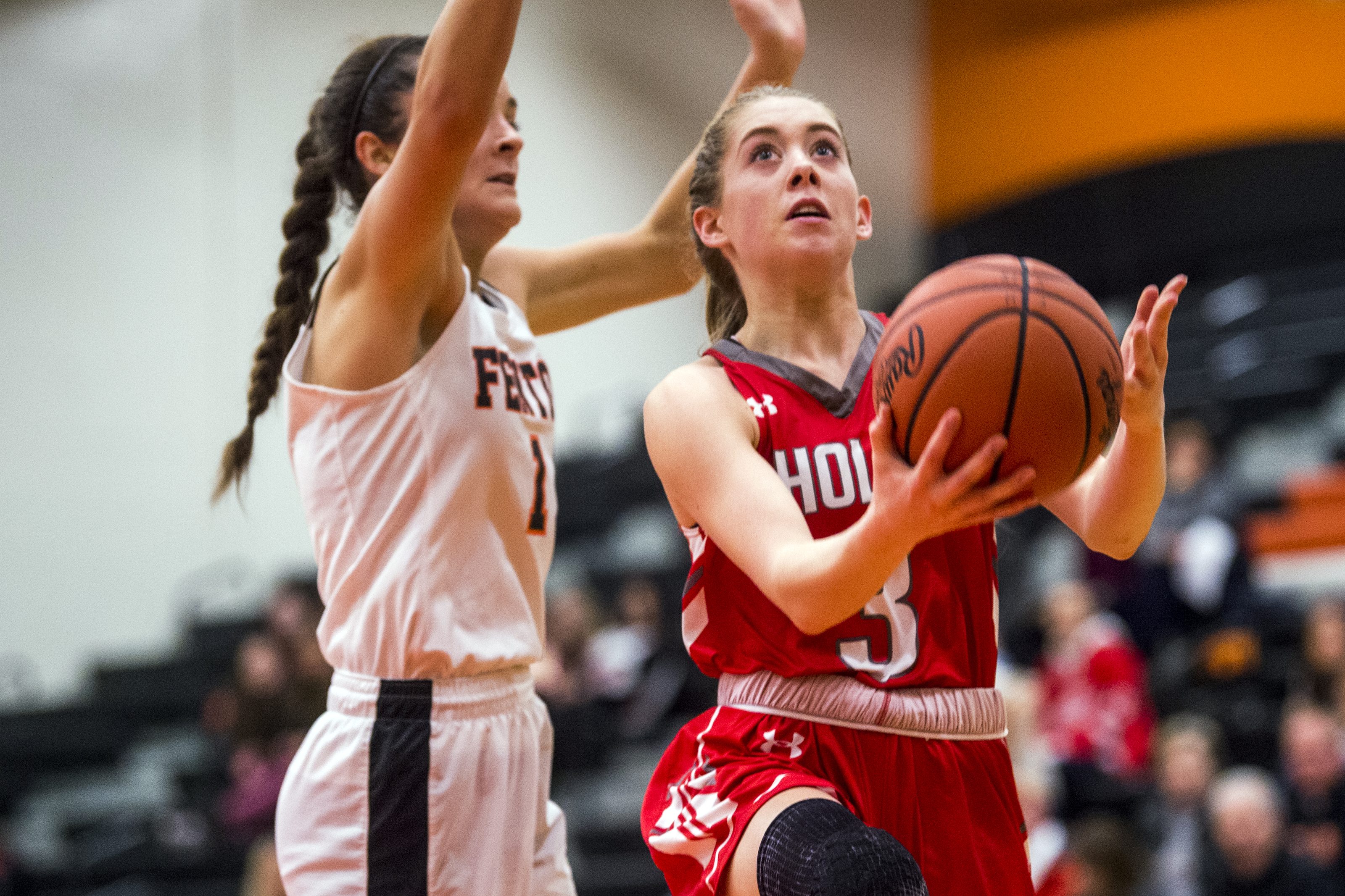 Fenton girls basketball defeats Holly 48-45, improves to 5-1 overall ...