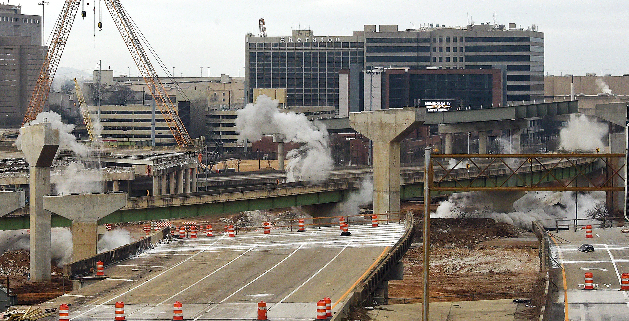 Implosion of Red Mountain Expressway ramp to I-59/20 in Birmingham - al.com