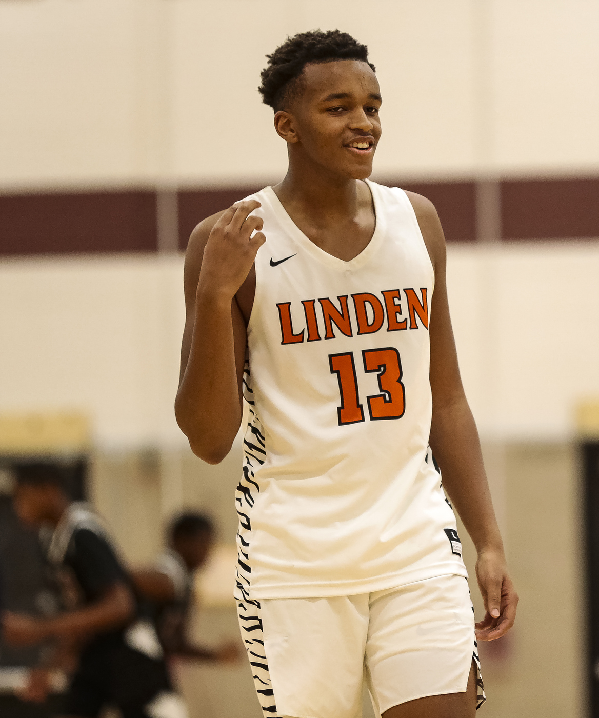Boy's High School Basketball Linden Plays University - nj.com