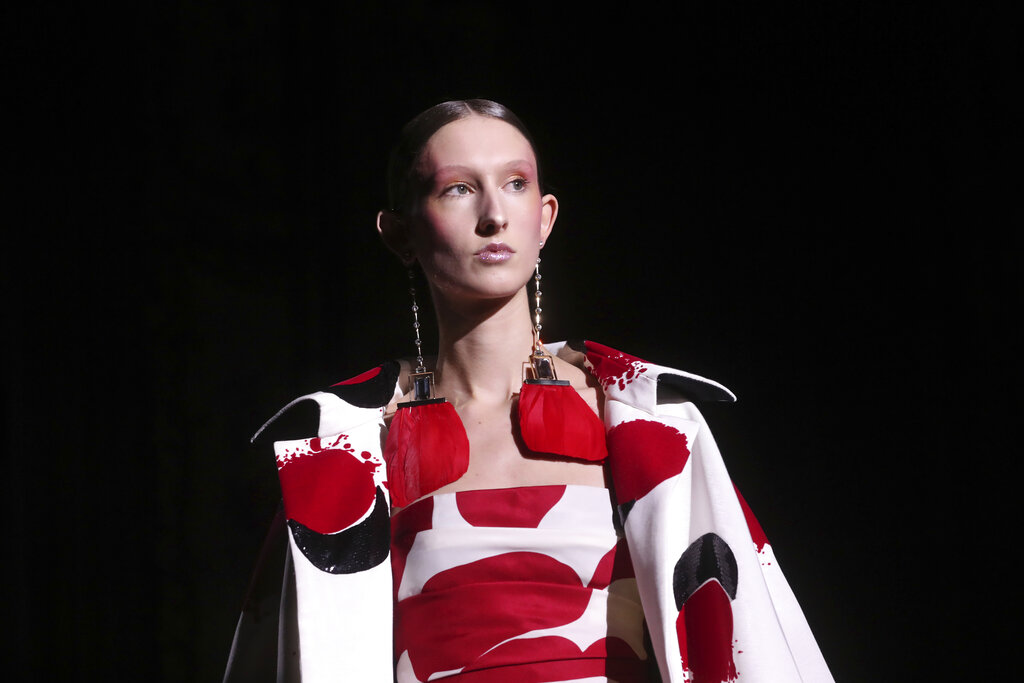 Haute Couture Spring/Summer 2020 fashion collection presented new looks ...