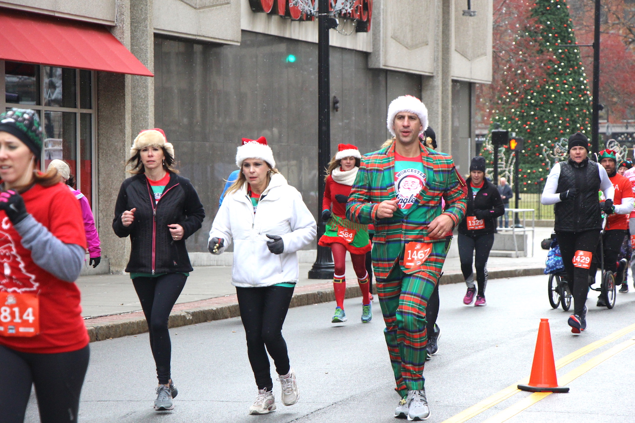 Seen@ Worcester Jingle 5K road race - masslive.com