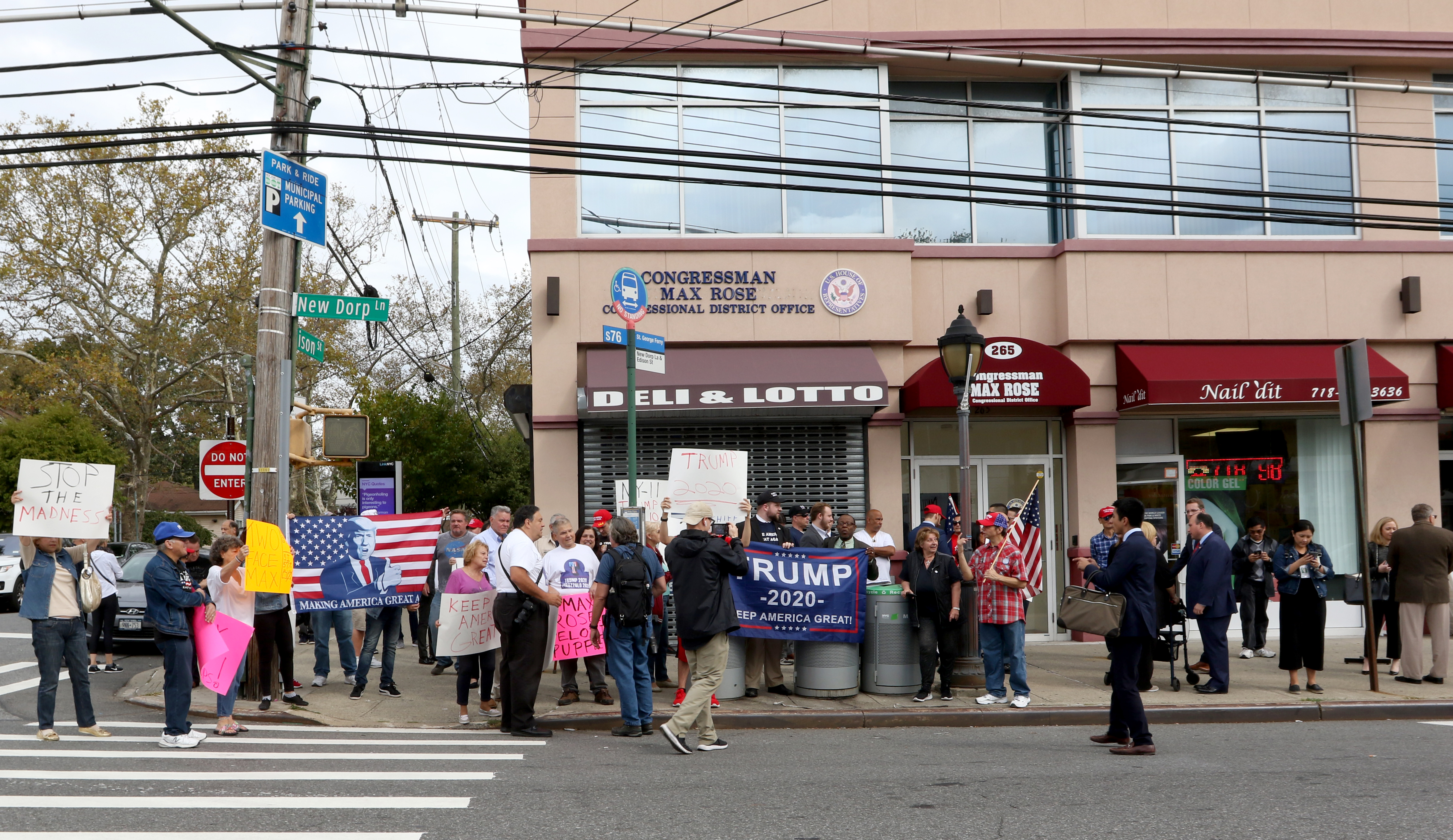 Staten Islanders join in anti-impeachment rally targeting Rep. Max Rose ...