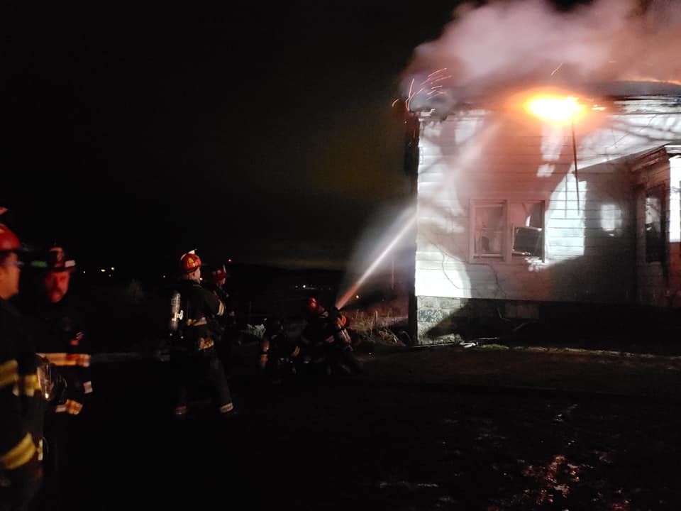 More than 50 firefighters battle Camillus blaze - syracuse.com