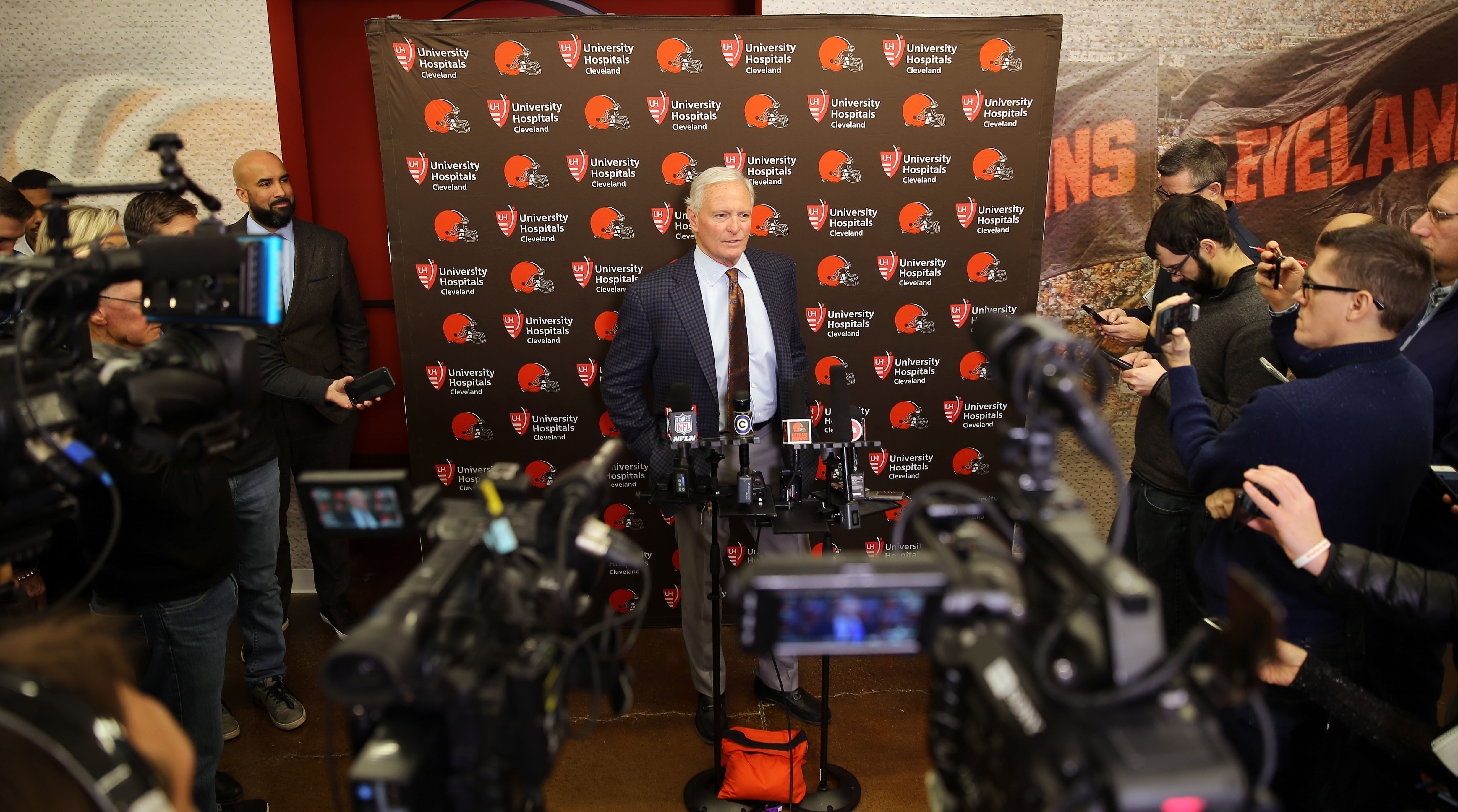 Cleveland Browns introduce Andrew Berry as new general manager ...